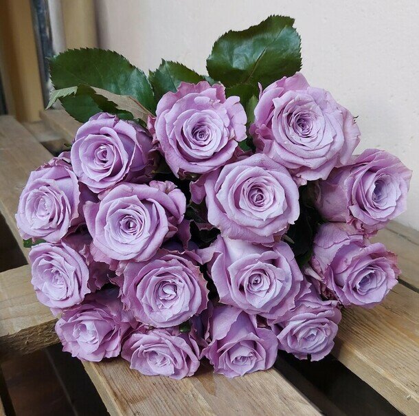 Букет Well Flowers "Розы" , круглый, высота 50см, 15шт, букет свежих цветов