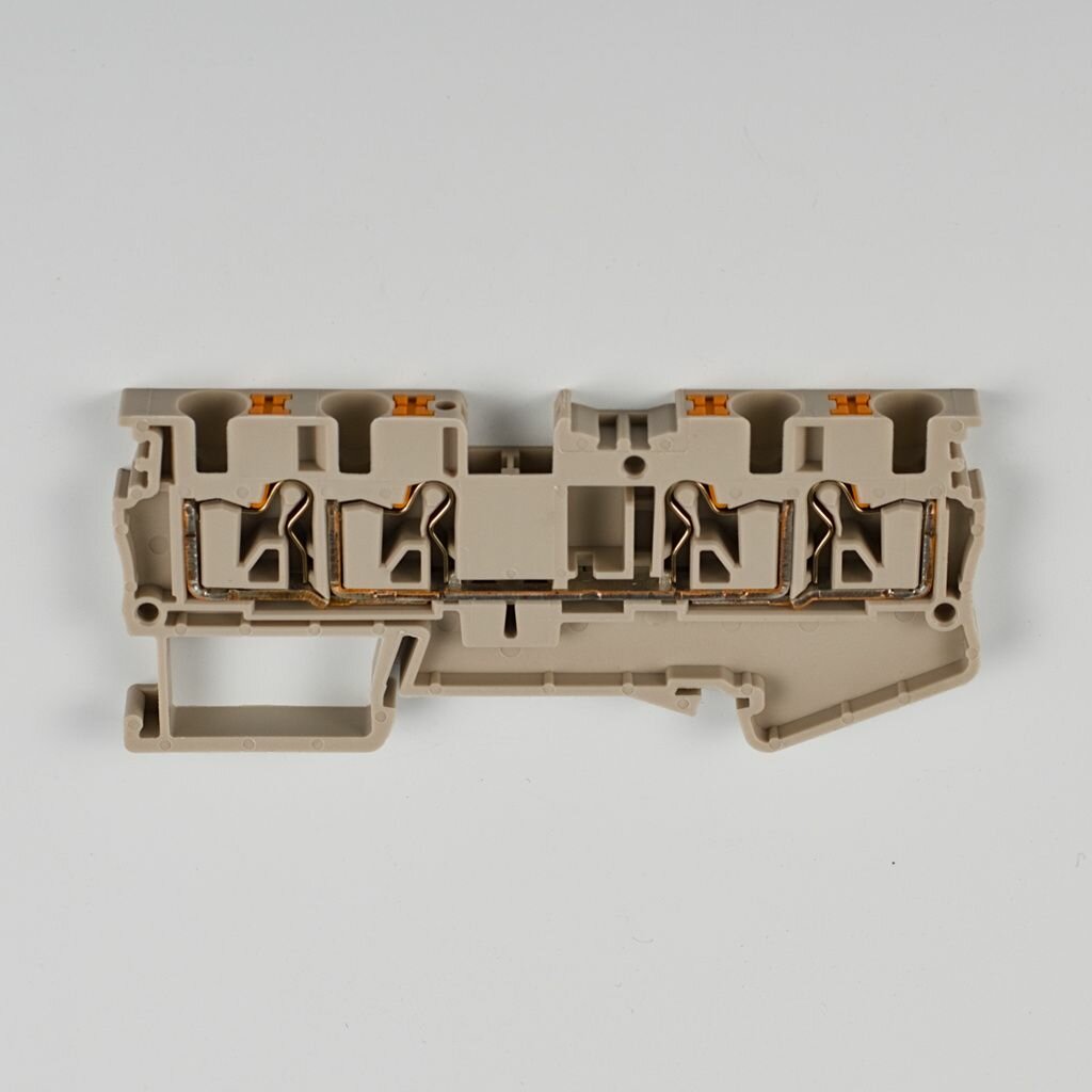 DP4N-TR Клемма Push-in проходная 4-х контактная, 30А, 0.2-4.0 мм2, 600B, цвет бежевый, Dinkle.