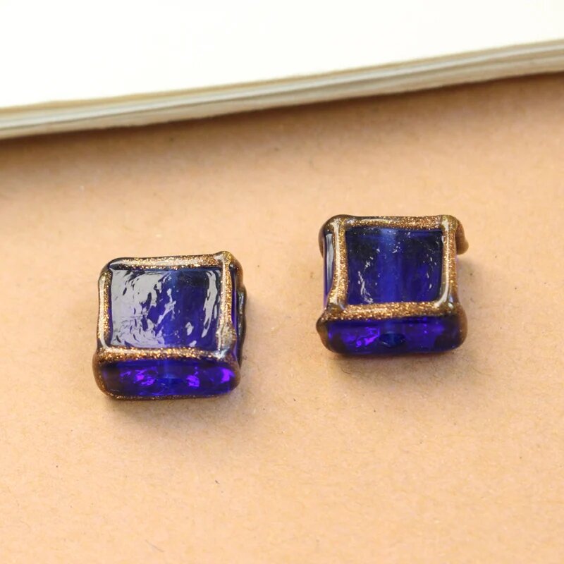 Стеклянные бусины квадратные, Cobalt blue, фиолетовые