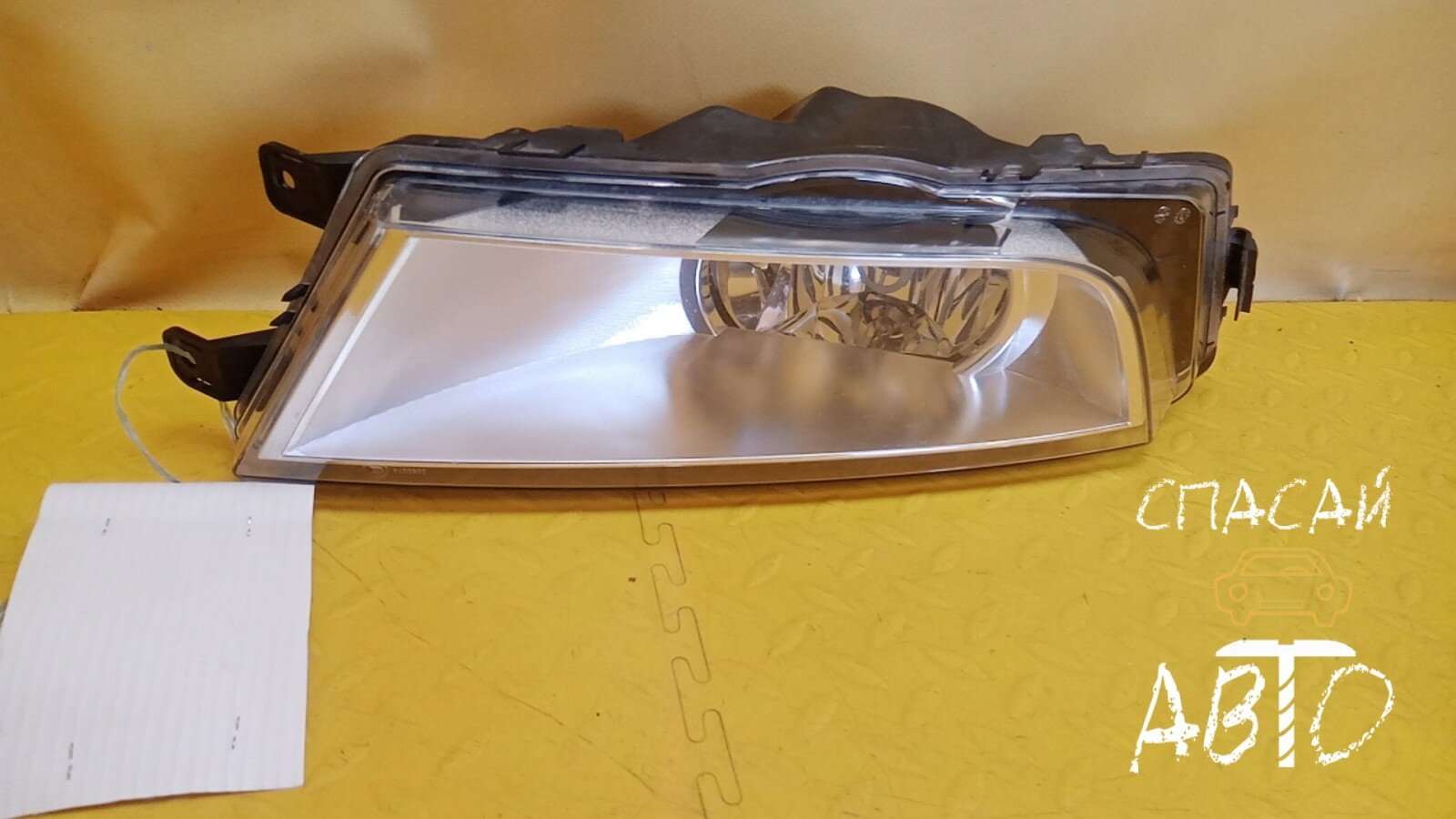 Фара противотуманная Octavia (A7) Skoda 5E0941700D