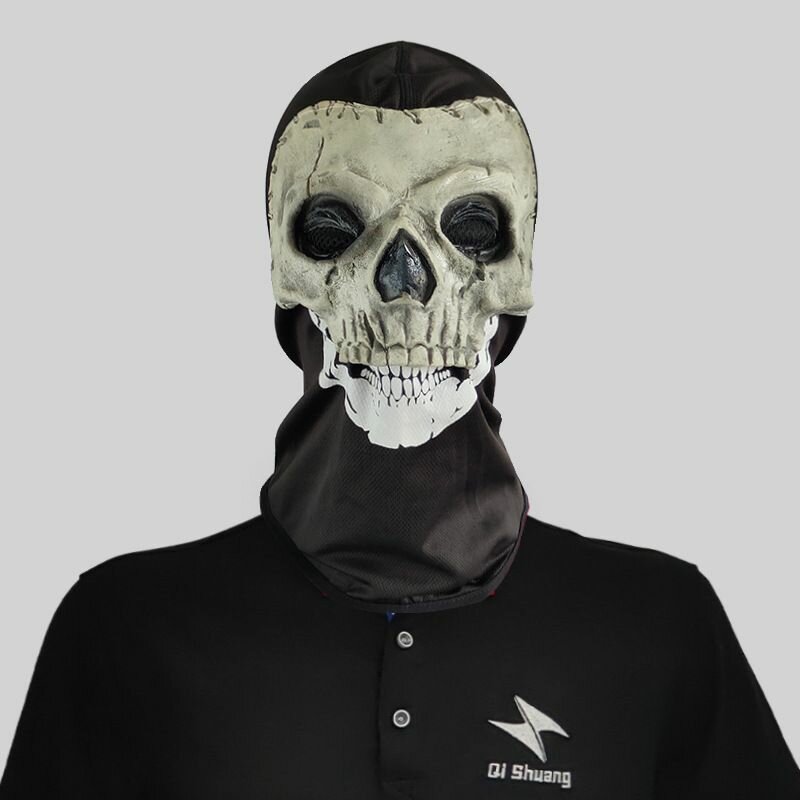 Хэллоуин персонаж Бараклаффа с черепным призраком Ghost из Call of Duty