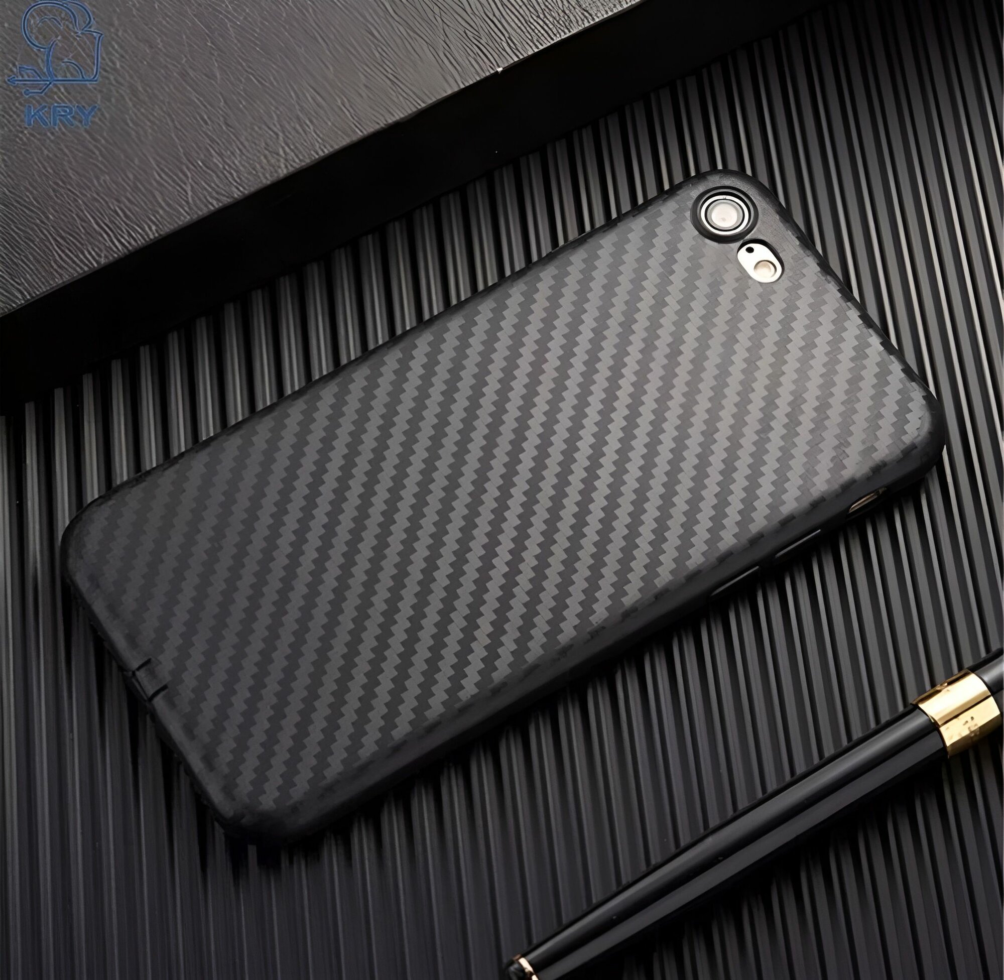 IPhone 7 / 8 / SE 2020 силиконовый чёрный карбоновый чехол, эпл айфон се 2020 бампер накладка