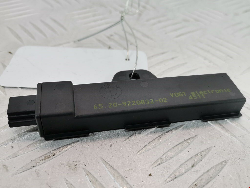 Антенна системы Комфортный доступ BMW 3-Series (F30/F31/F34/F35) 65209220832 арт. 1575964
