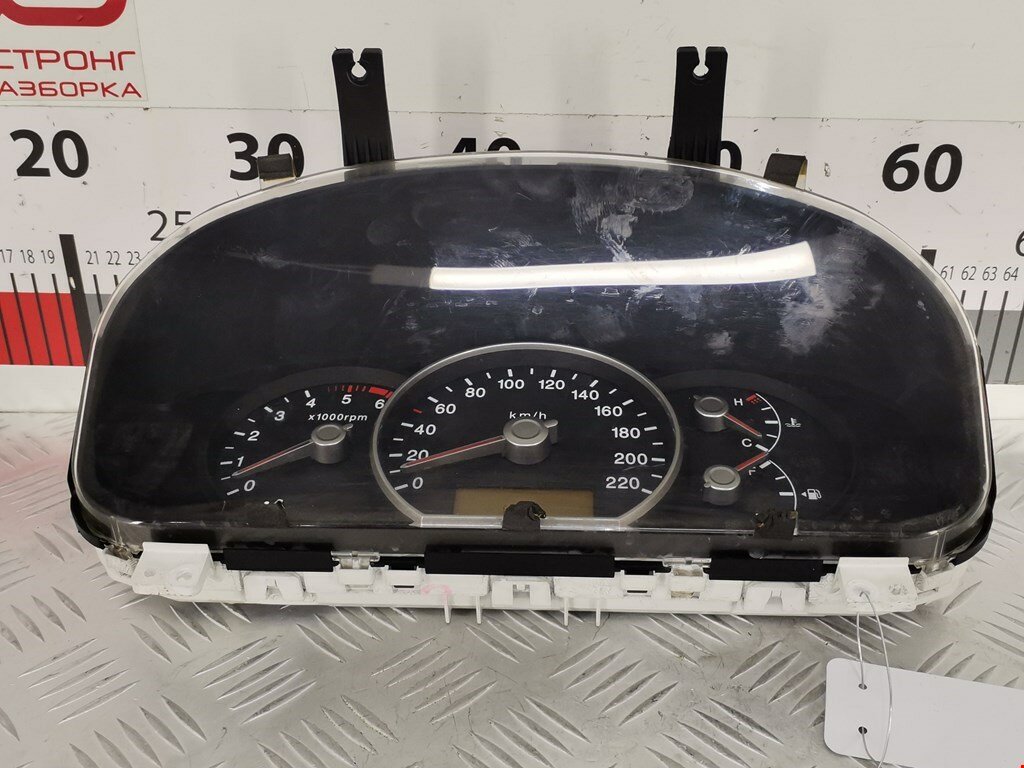 Панель приборная (щиток приборов) Kia Carens 2 (UN) 940031D831 арт. 1474530