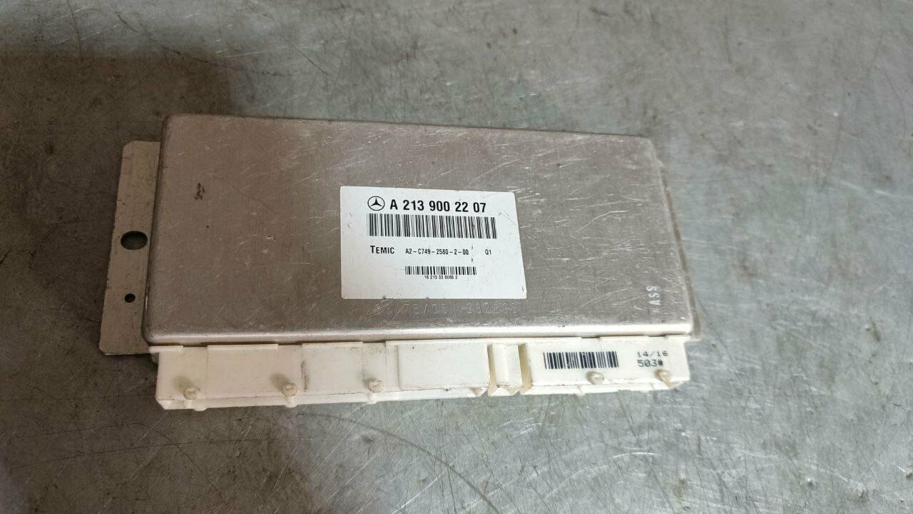 Блок управления пневмоподвеской Mercedes-Benz E W213 (2016 - 2021) A2139002207
