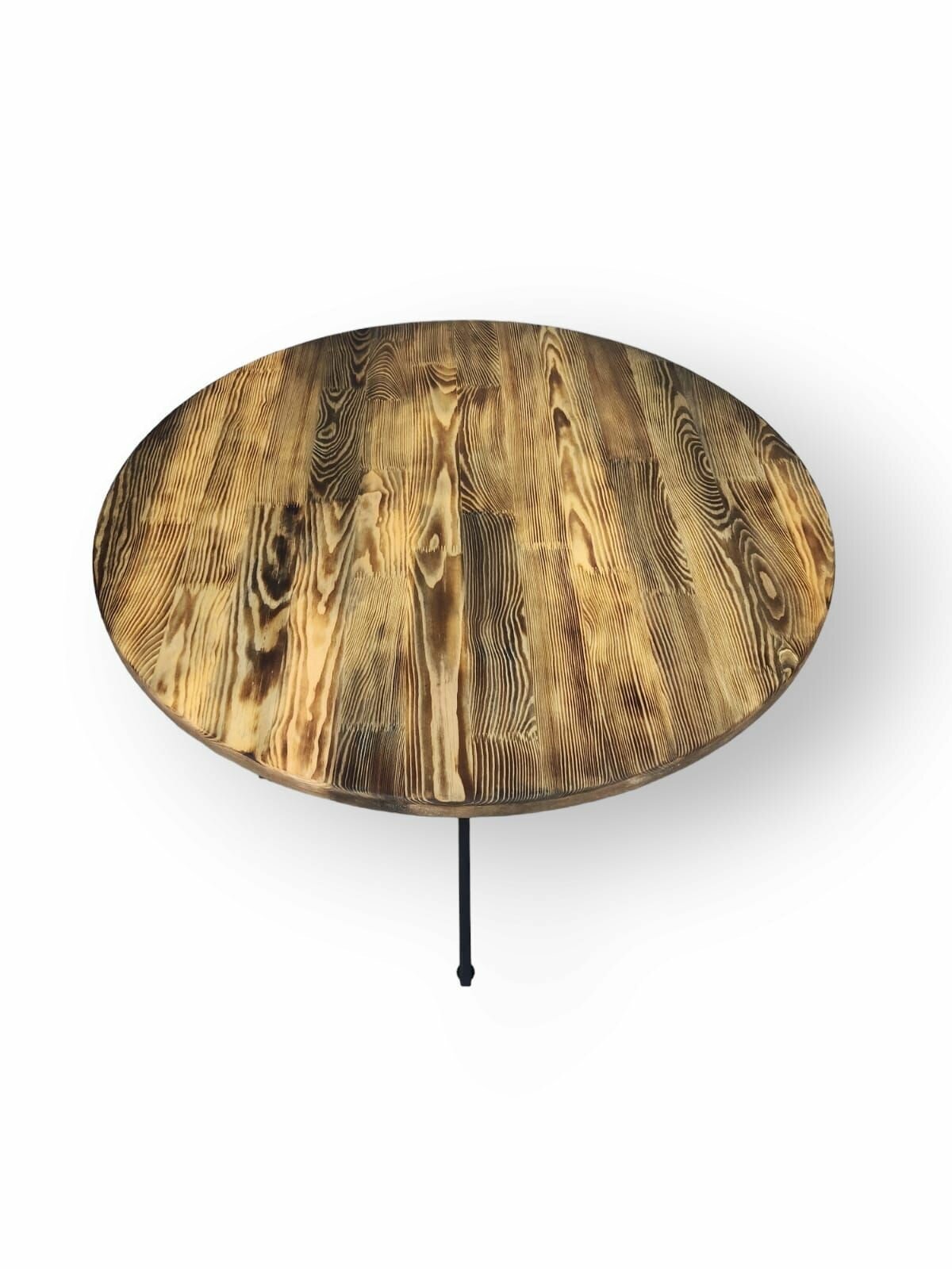 Круглый обеденный стол из массива сосны с эффектом состаренного дерева на металлическом лофт подстолье 100х100х74