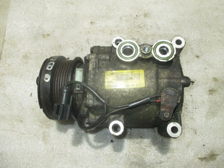 Компрессор кондиционера Форд Фокус 1 - 1,8 литра 1779107 XS4H19D629AD RE98AB19D629A