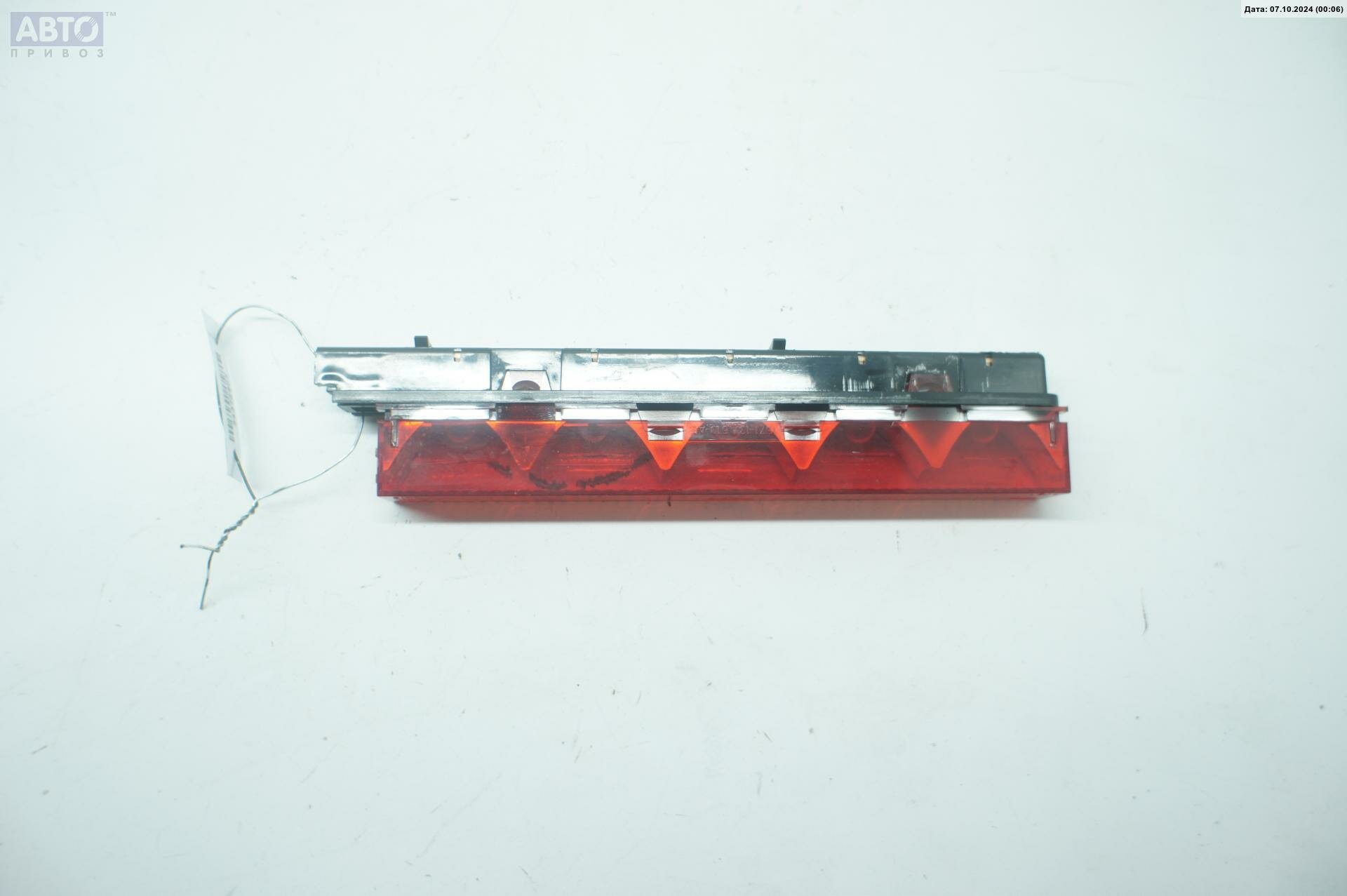 Фонарь стоп-сигнал Ford Mondeo 3 (2000-2007)