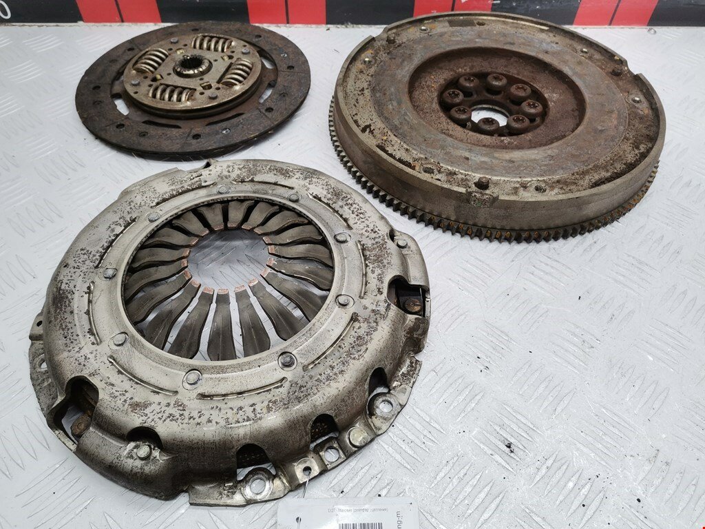 Маховик (демпфер сцепления) Renault Trafic 2 8200641455 арт. 1593706