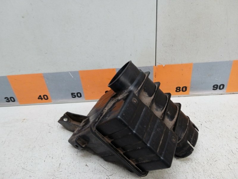 Б/У Сузуки Свифт 3 Резонатор воздушного фильтра Suzuki Swift 2008 3, ZC21S, ZD21S 250753 SUZUKI арт. 1387063J00