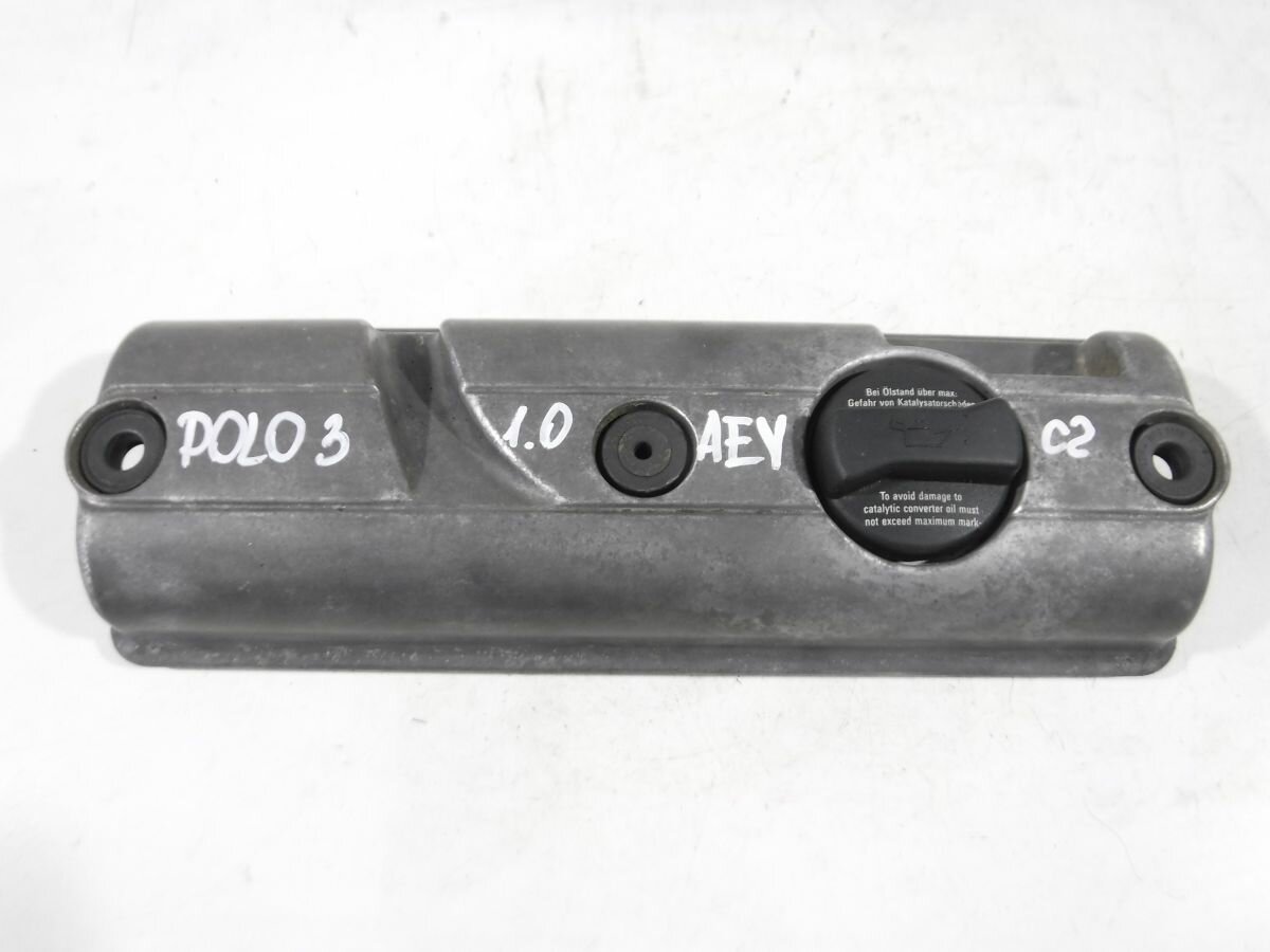 Крышка головки блока (клапанная) Volkswagen Polo III (1994—2002) 030103475M