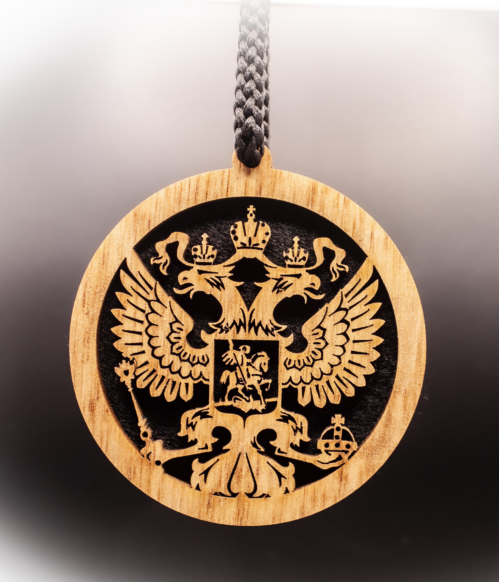 Ароматизатор в машину герб России орел вонючка пахучка в машину деревянный многоразовый в машину на зеркало