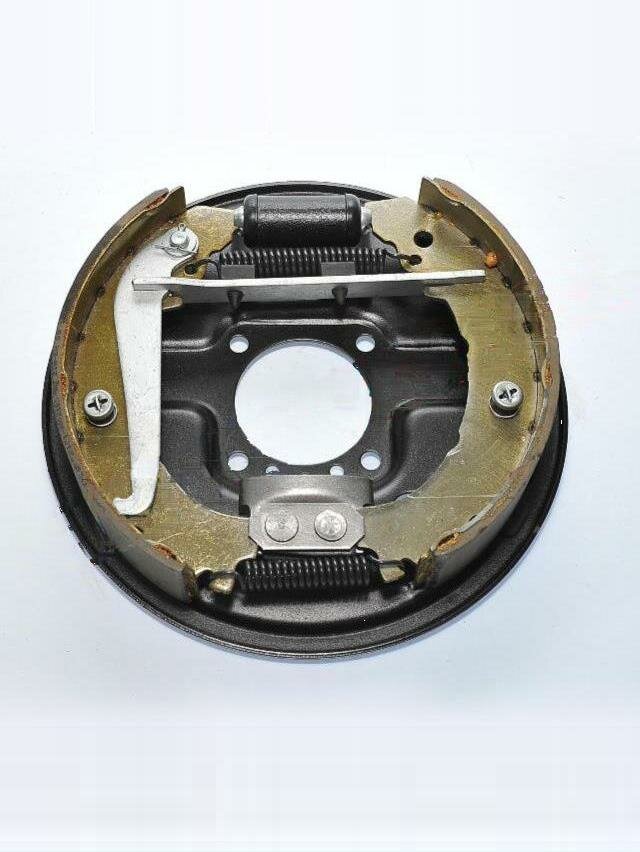 Щит заднего тормоза ВАЗ 2107, 2105, 2104, 2106, правый, в сборе, 2105-3502012