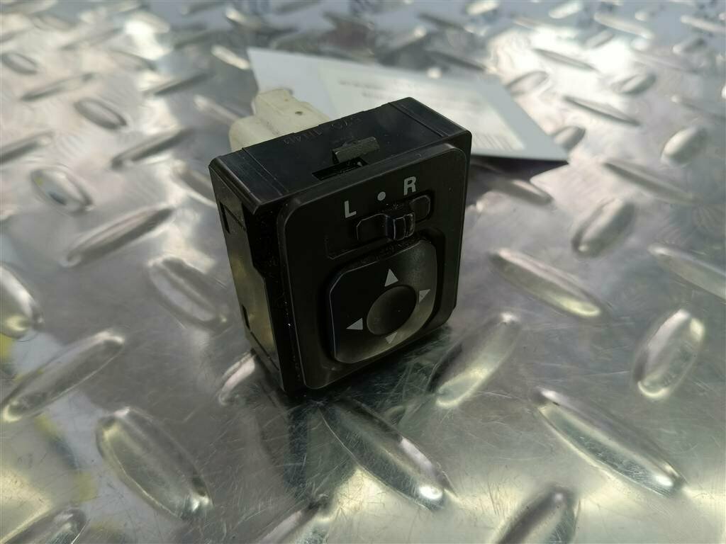 Кнопка регулировки зеркал Б/У для MITSUBISHI LANCER IX рестайлинг (2005—2010) MR417977