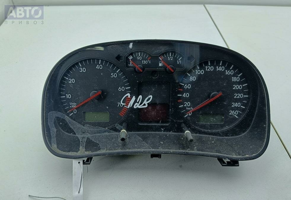 Щиток приборный (панель приборов) Volkswagen Golf-4