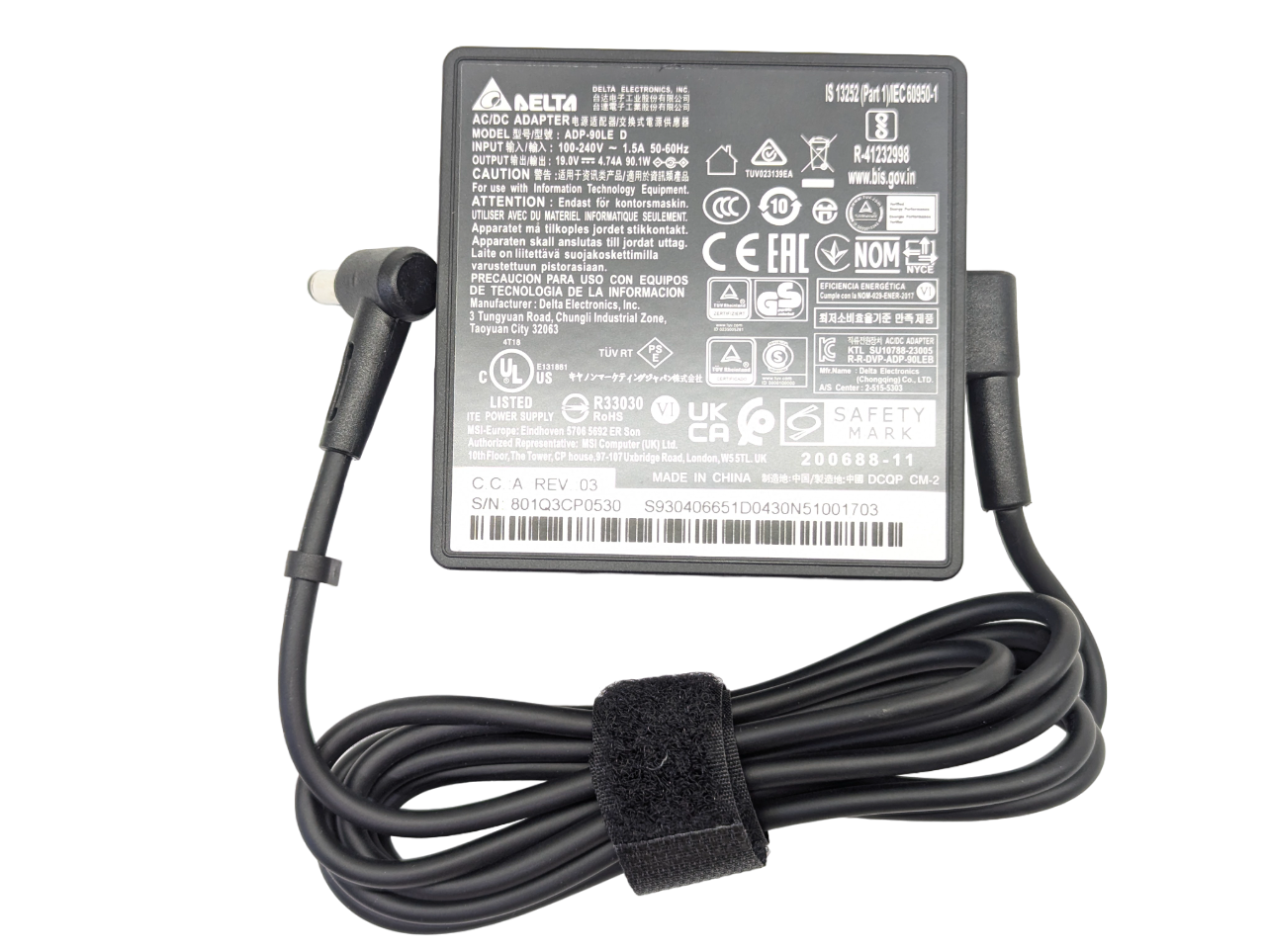 Блок питания ADP-90LE D для ноутбуков MSI 19V 4.74A 90W штекер 5.5x2.5ммБлок питания ADP-90LE D для ноутбуков MSI 19V 4.74A 90W штекер 5.5x2.5мм
