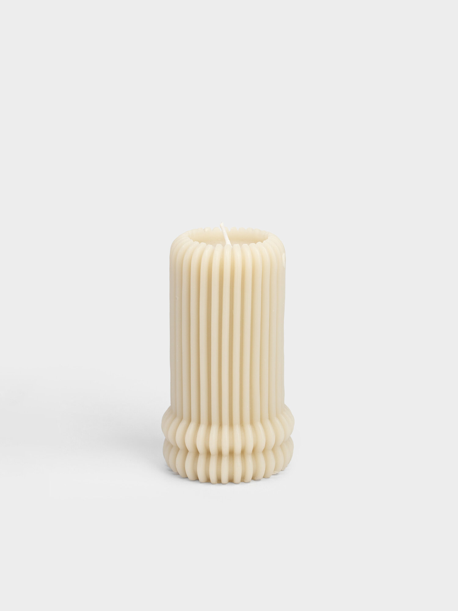 Свеча, 7x13 см, цилиндрическая, бежевая, Ribbed candle, Kuchenland