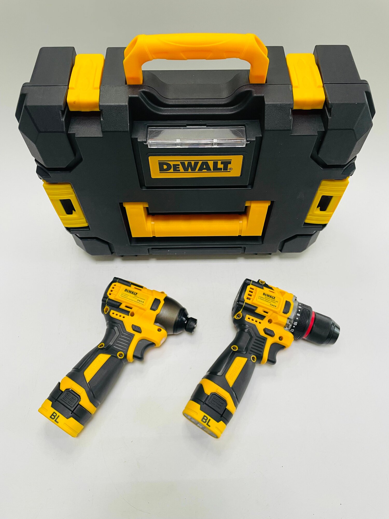 Набор DeWALT 2в1Винтовёрт+Шуруповёрт