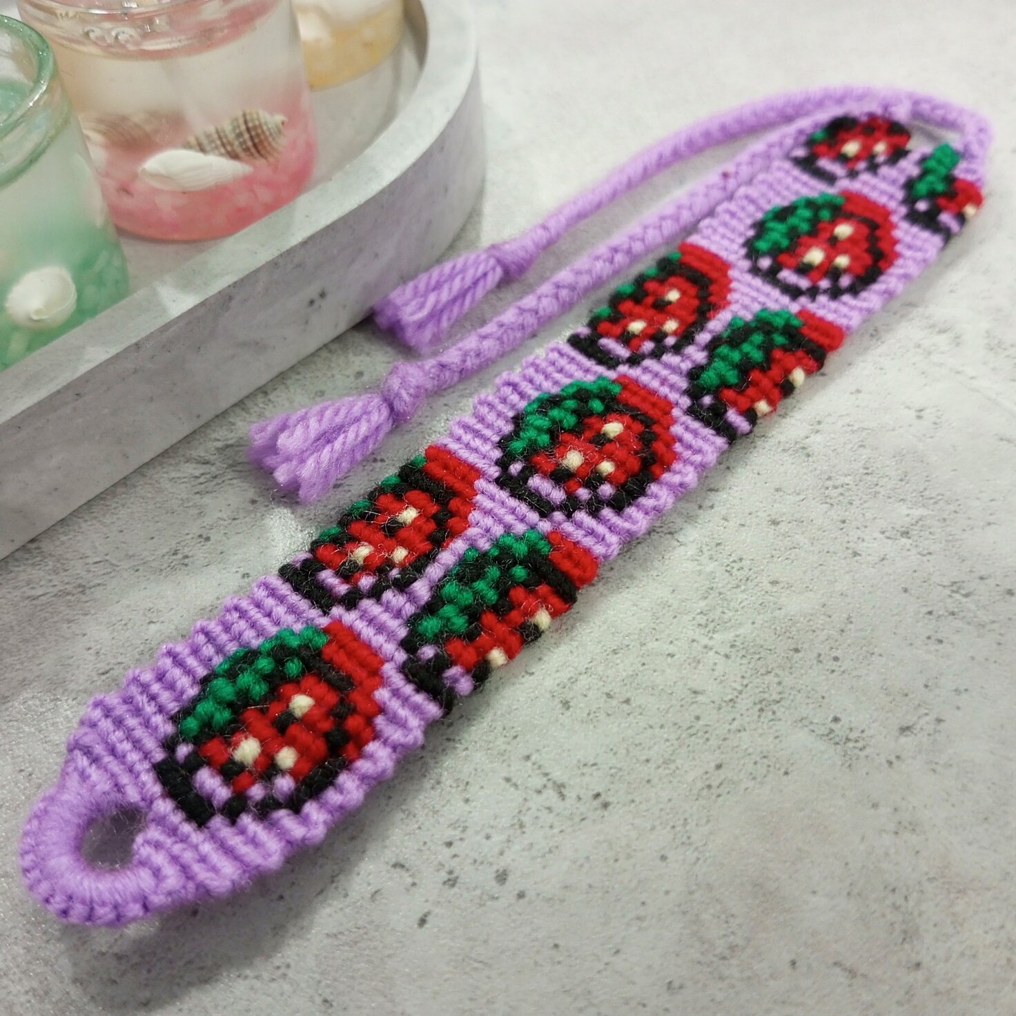 Плетеный браслет