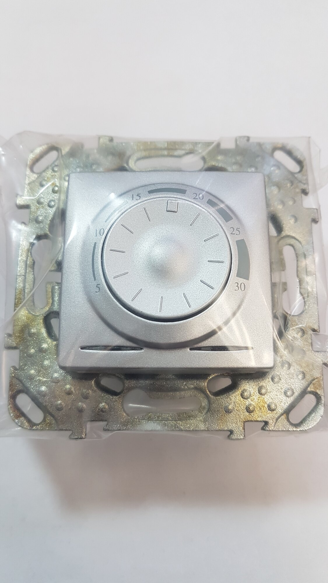 Термостат электронный Schneider Electric Unica Top, алюминий, MGU5.501.30ZD.