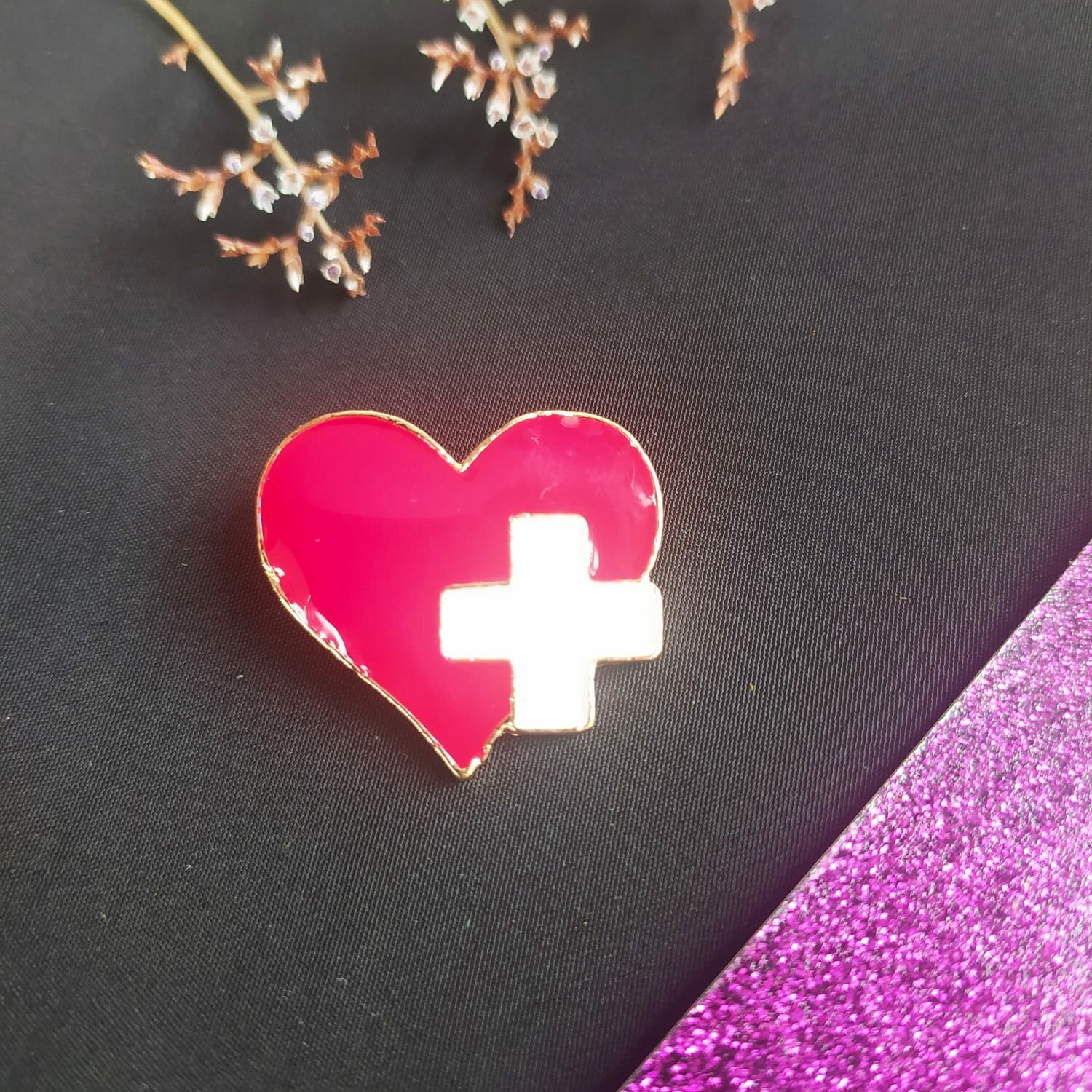 Брошь, эмаль