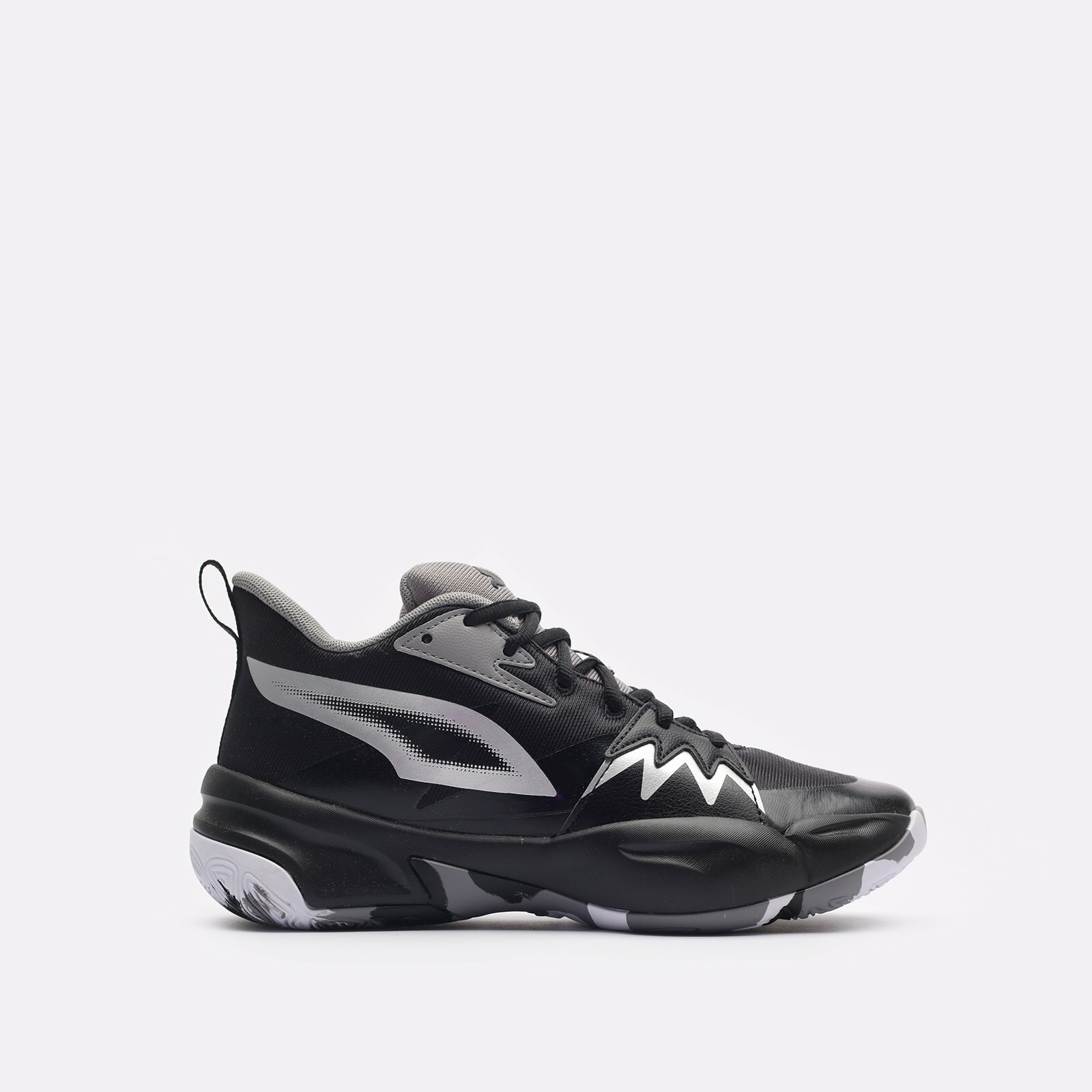 Кроссовки Genetics