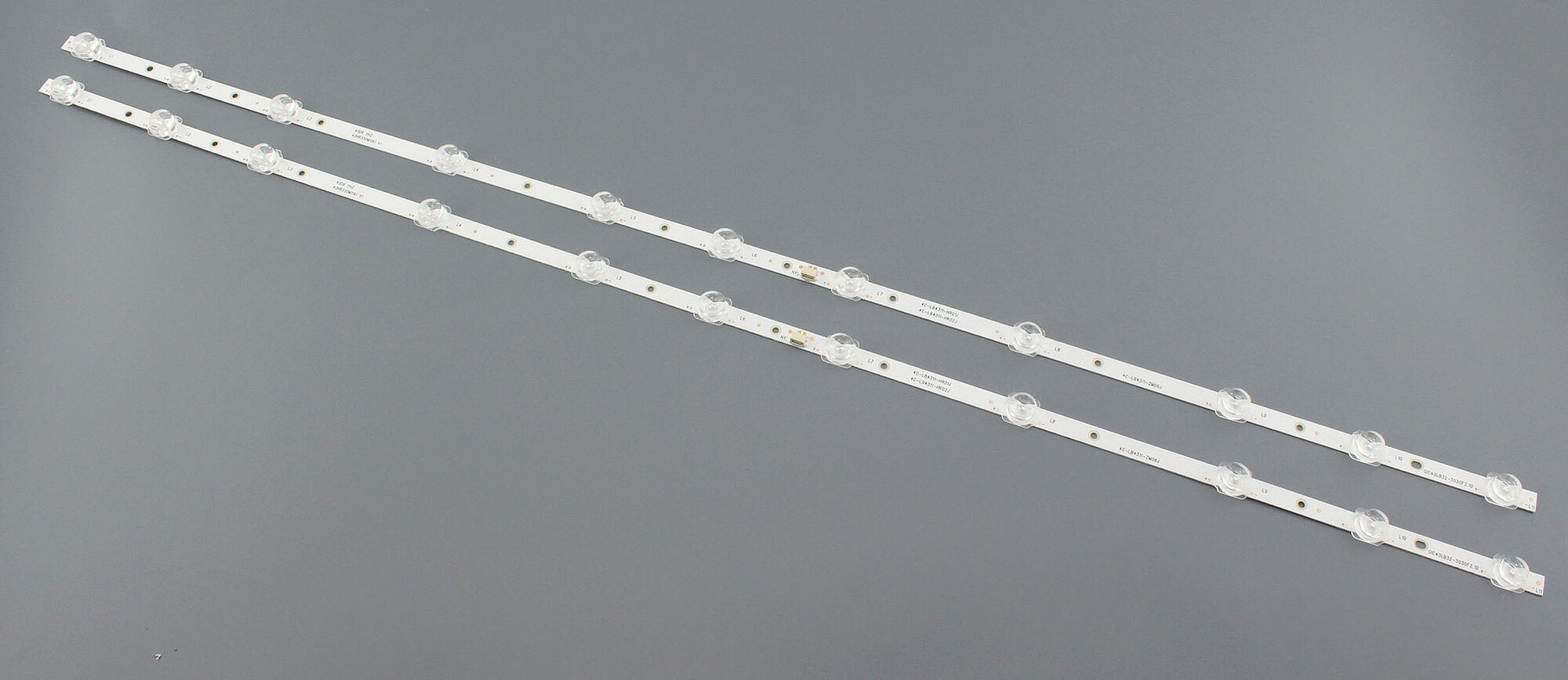 LED подсветка (светодиодная планка) для телевизора TV 55" 55HR330M06A1, комплект 10 шт