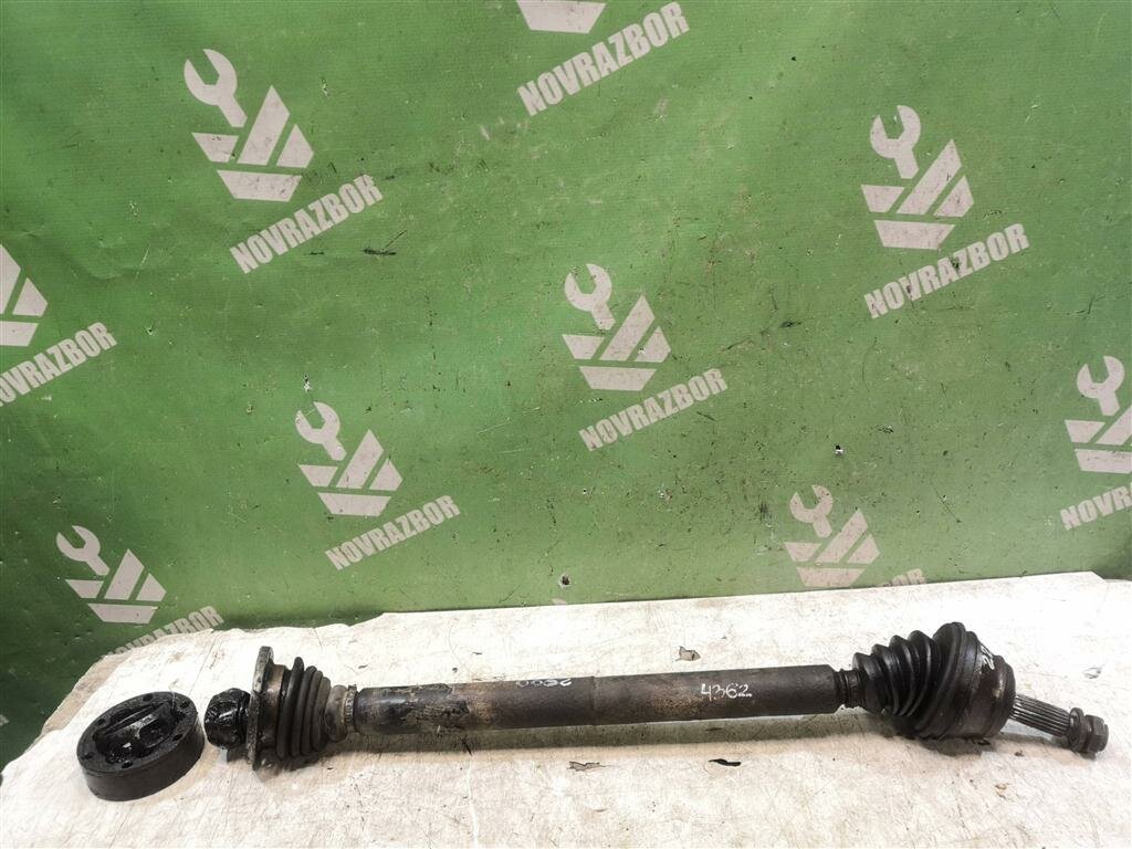 Полуось передняя правая VW Passat B3 1988-1993