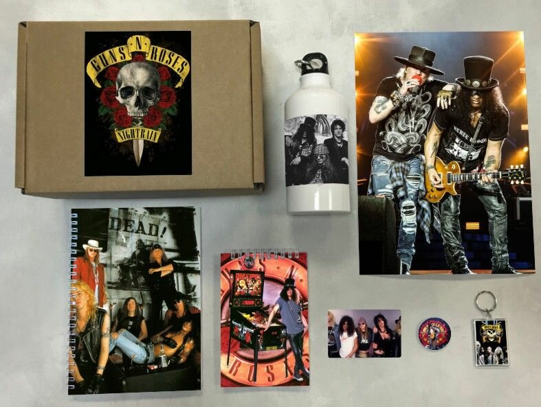 Бокс Guns N' Roses №4, Товары с нашими рандомными картинками