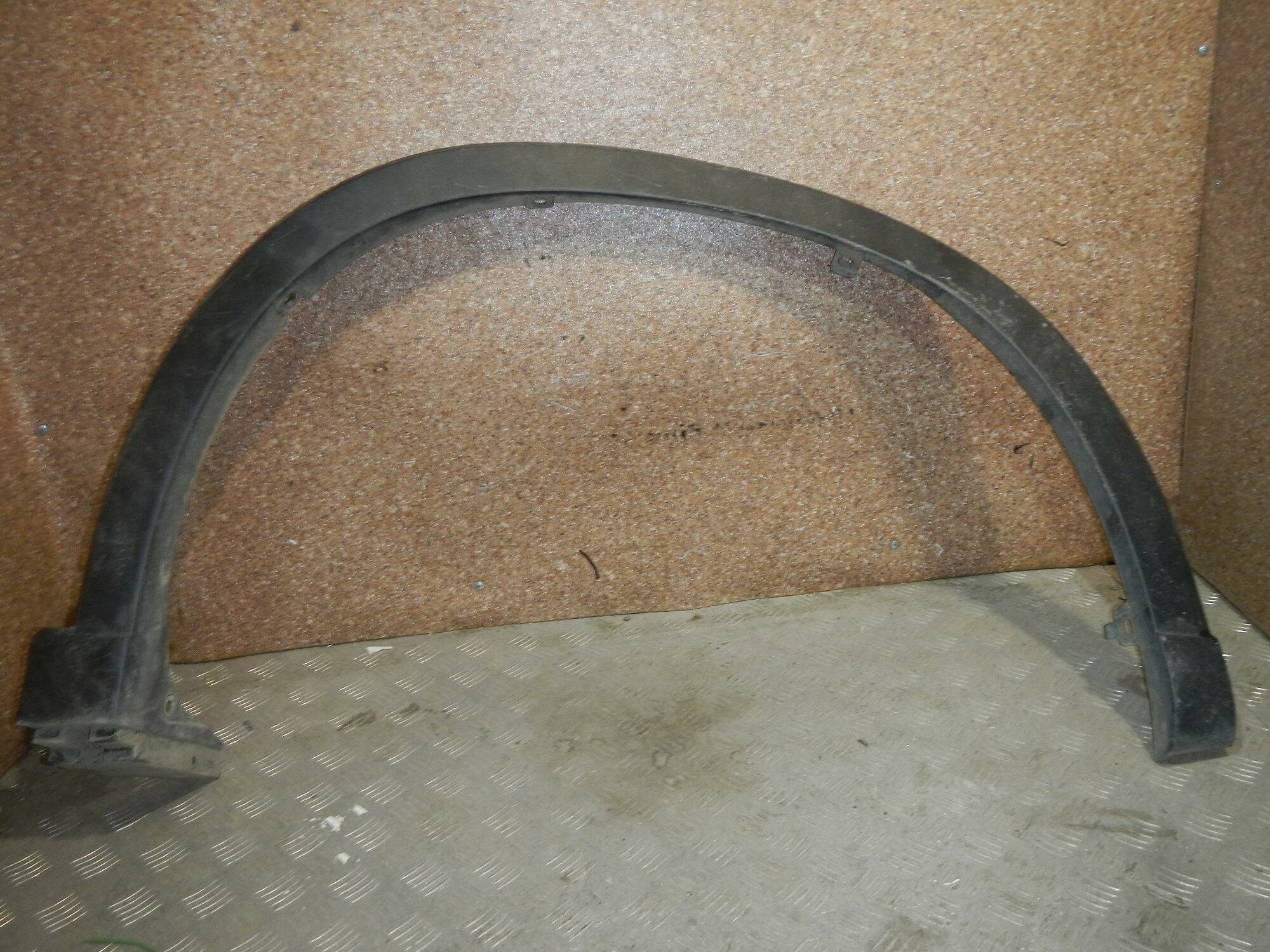 Б/У Накладка крыла переднего левого, Mazda (Мазда)-CX-5 (12-) MAZDA CX-5 (12-) сломано 2 крепления. 480222 MAZDA арт. KD...