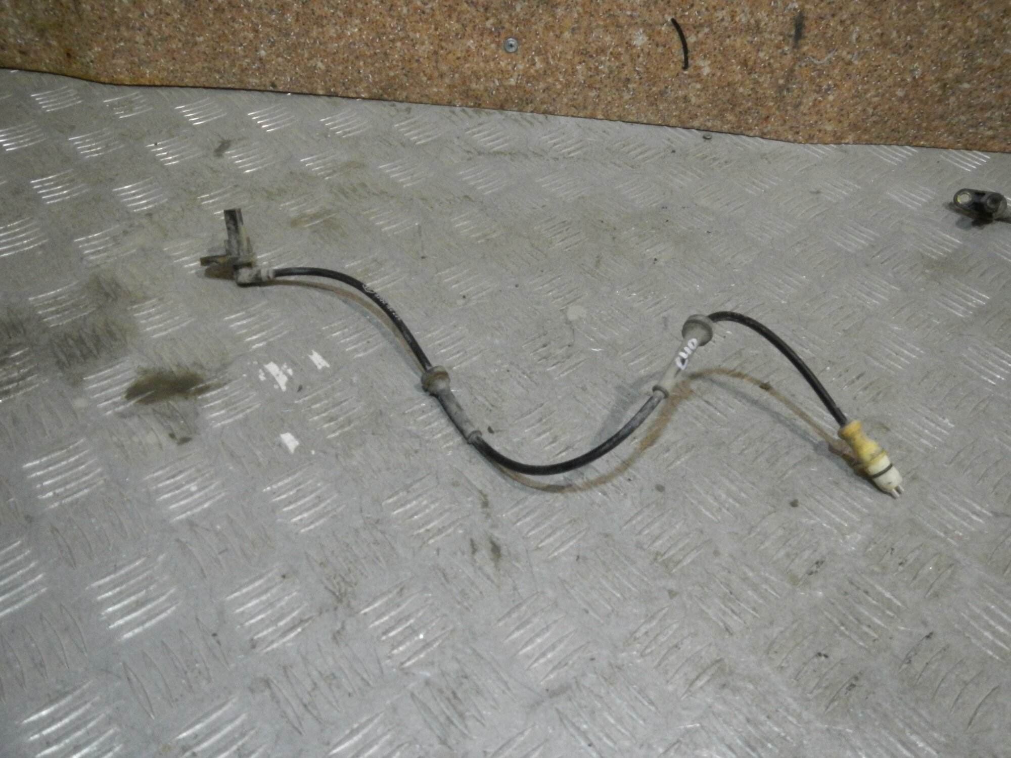 Б/У Датчик ABS передний, Renault (Рено)-CLIO/SYMBOL (98-08) RENAULT CLIO/SYMBOL (98-08) без повреждений. 495112 RENAULT ...