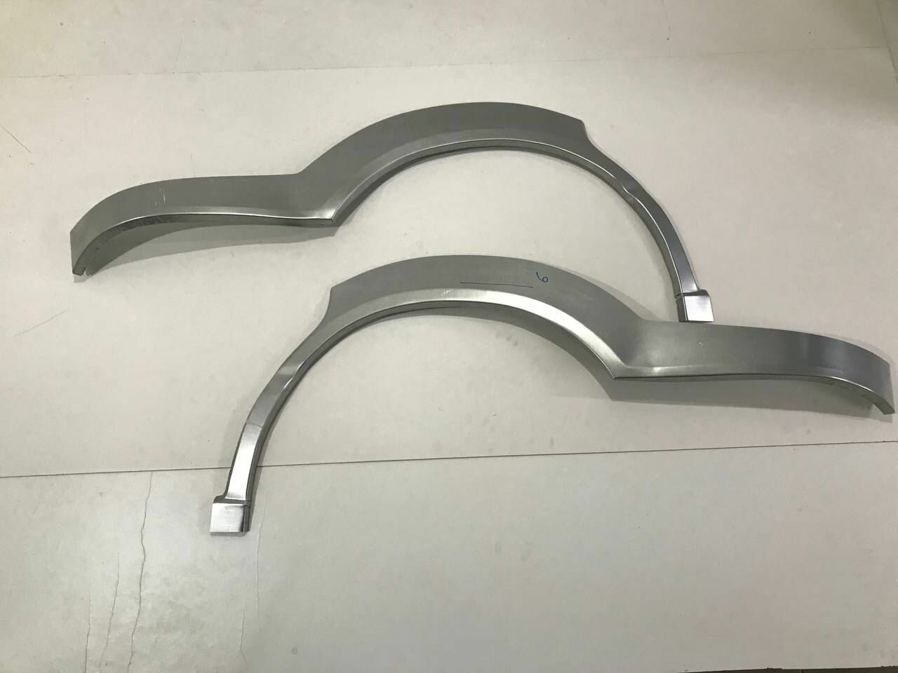 Комплект задних арок на Toyota Voxy 1 , для автомобиля Тойота Вокси 1, арки для автомобиля