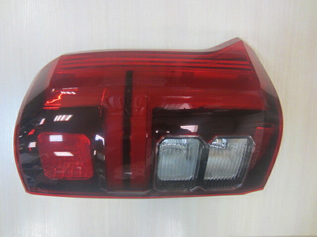 Фонарь задний правый совместим с LED Mitsubishi L200 2024-2025 26550A000P