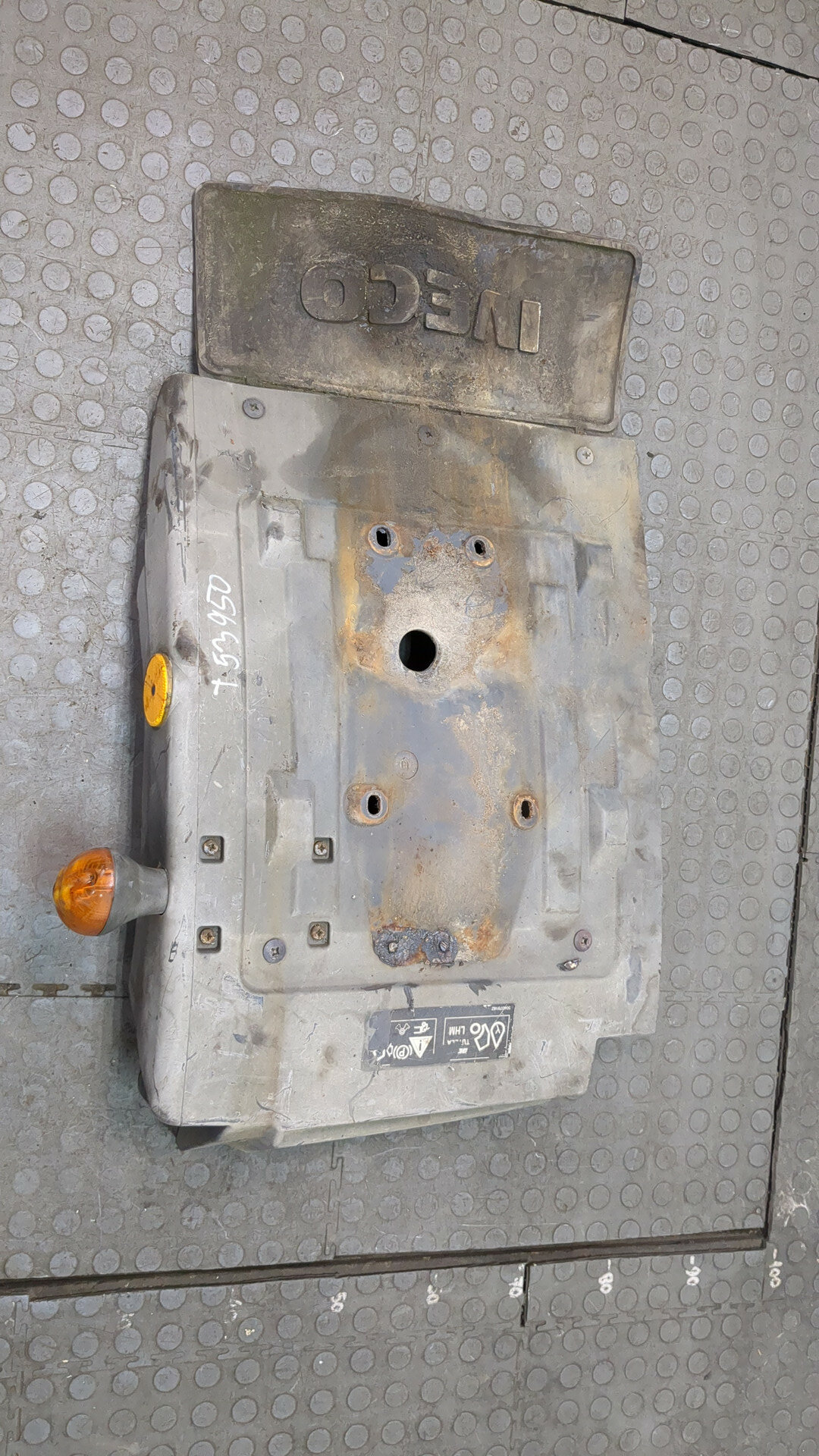 Крыло правое переднее Iveco EuroCargo 2 Б/У