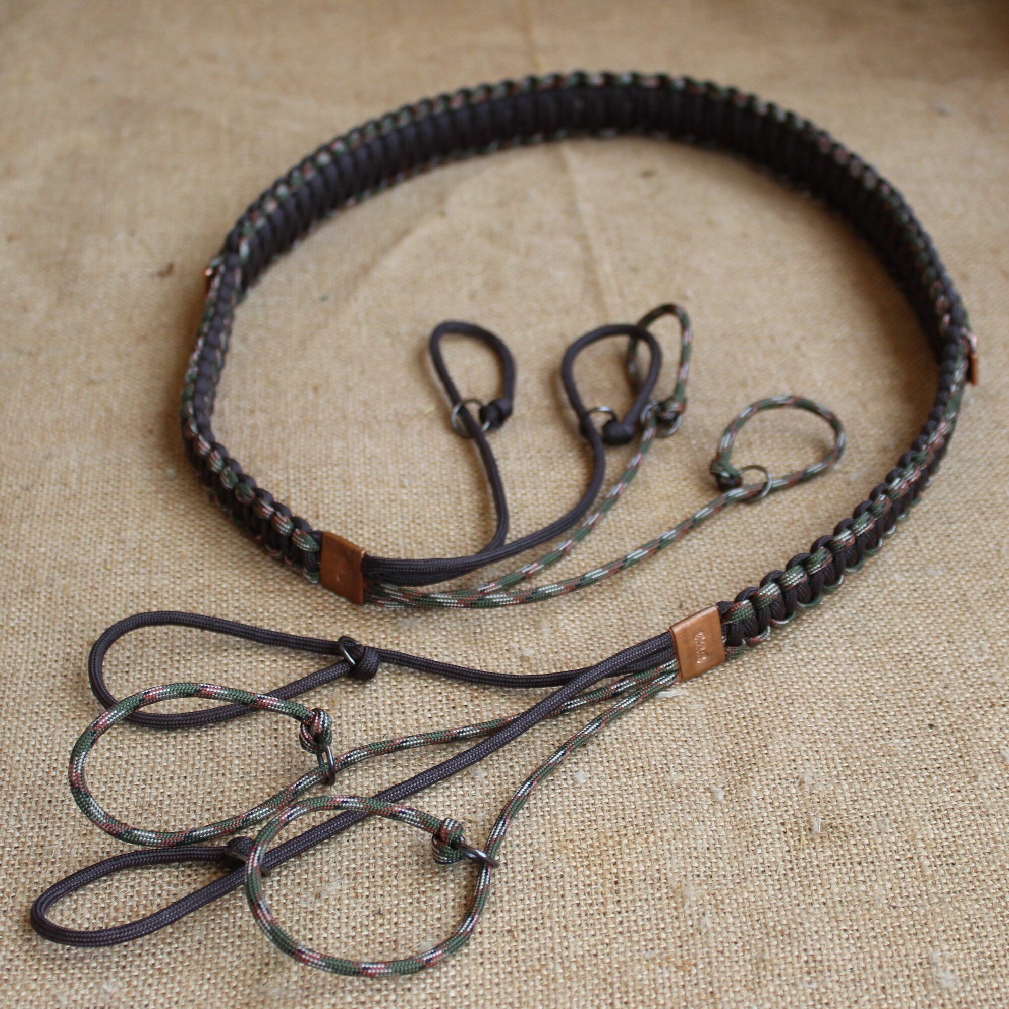 Торока наплечная переноска для битой дичи охотничья из паракорда 4 мм коричневый камуфляж