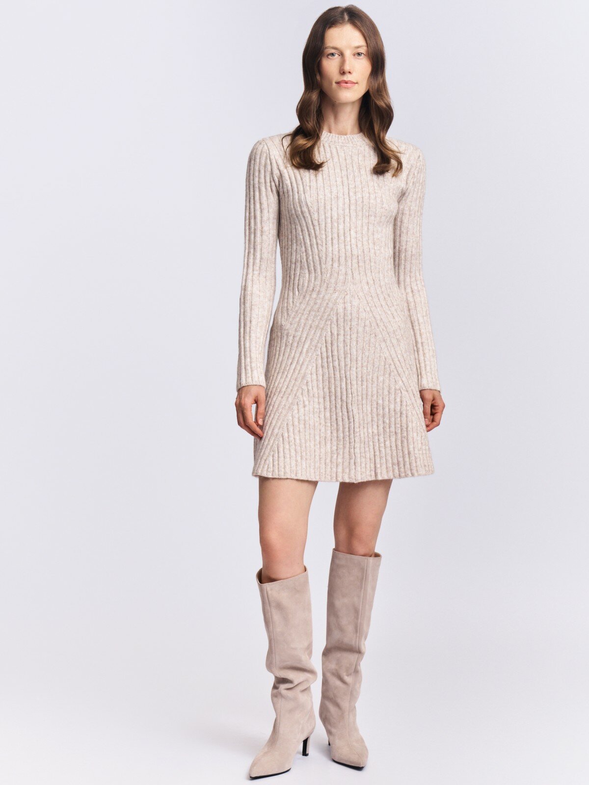 Платье Осень-зима 2025