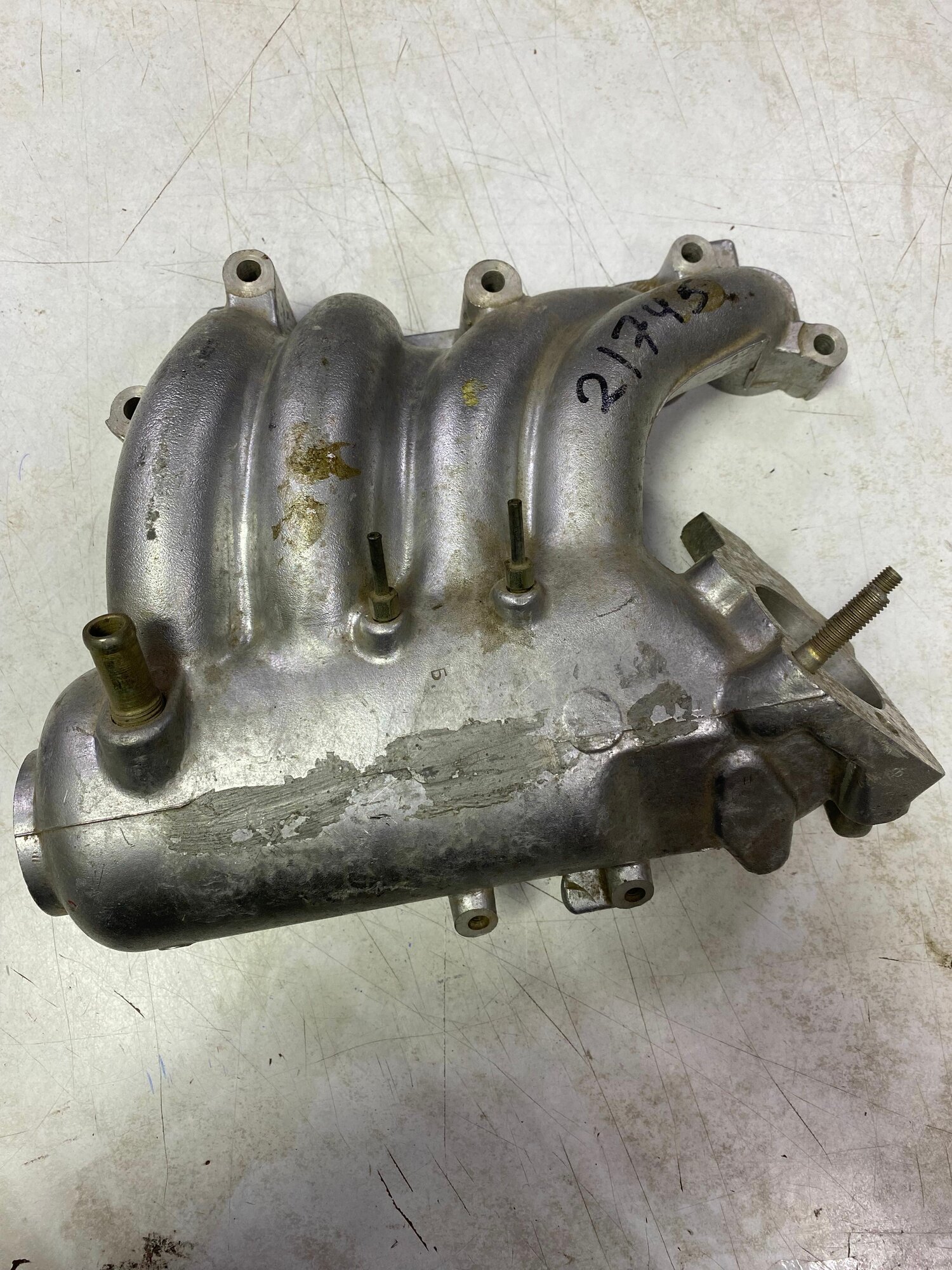 Коллектор впускной ресивер 8кл Ваз Лада 2110 2111-1008031