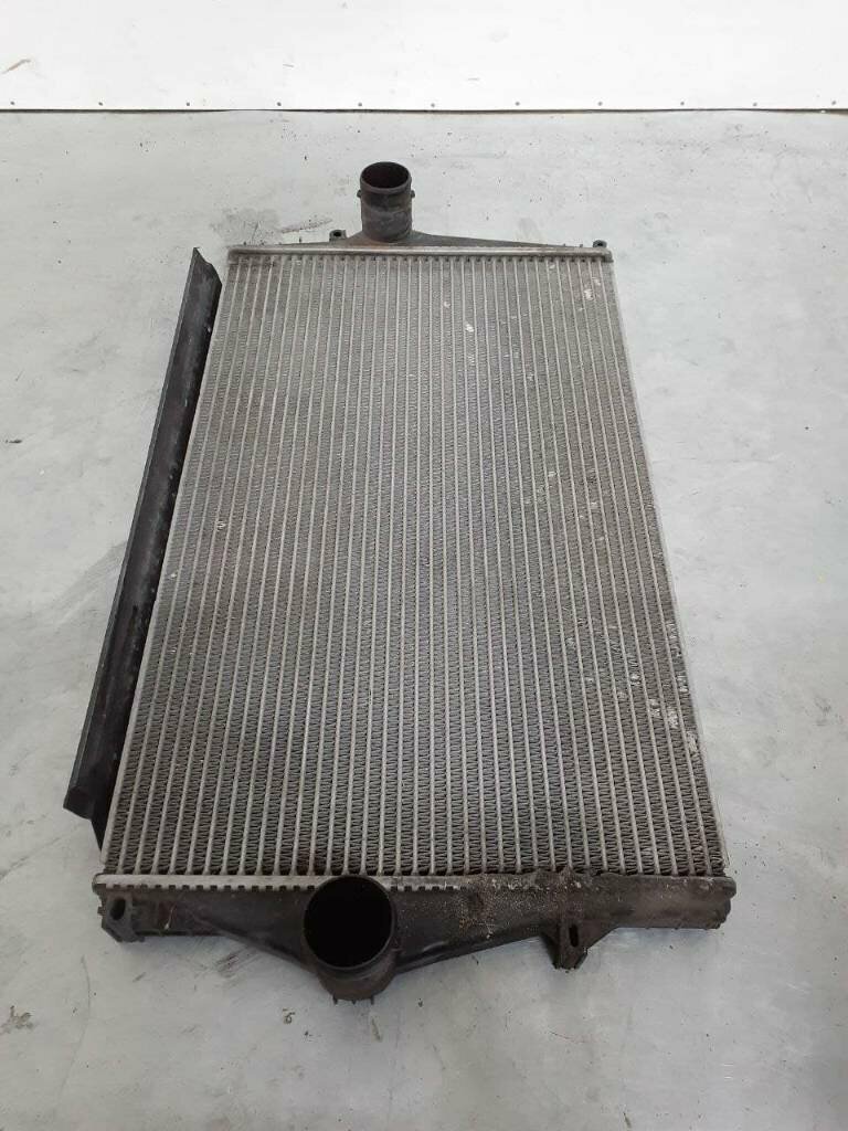 Интеркулер Volvo V70 XC 2000 9161207