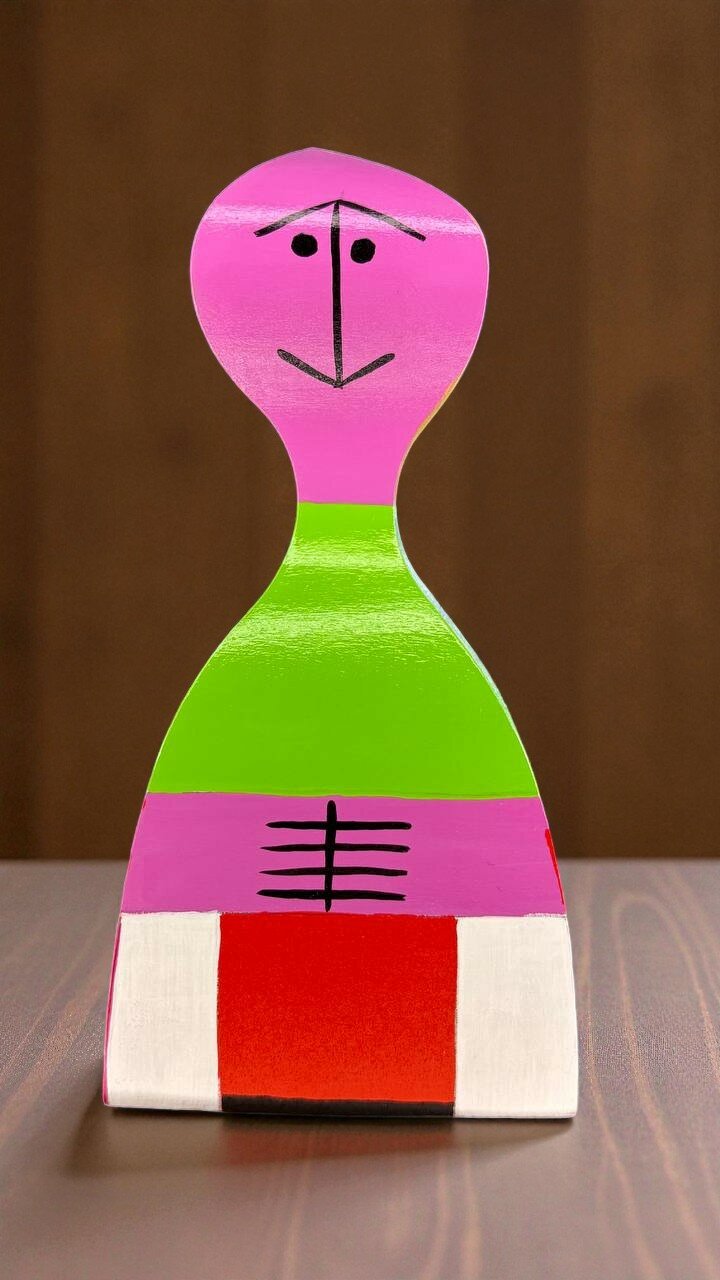 Деревянная фигурка "Нектарин Персикович" с росписью, ручной работы.