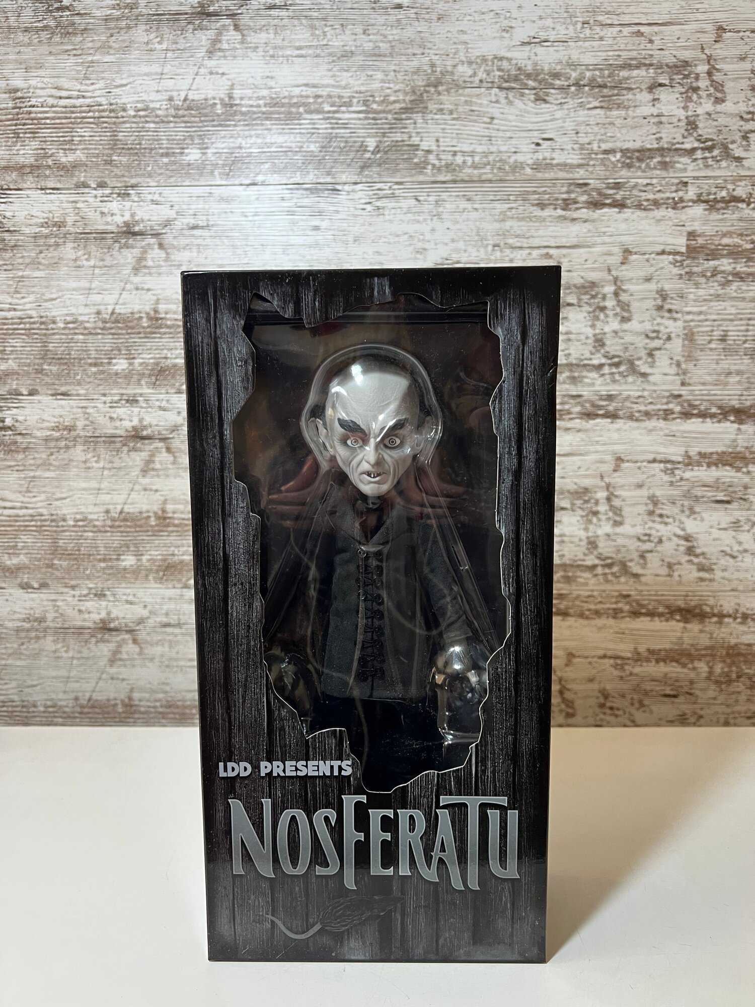 Фигурка Nosferatu, LDD Presents Nosferatu (1922) от Mezco Toyz , 30 см