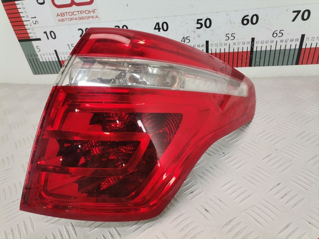 Фонарь задний правый Citroen C4 Picasso 1 6351CA арт. 1535322