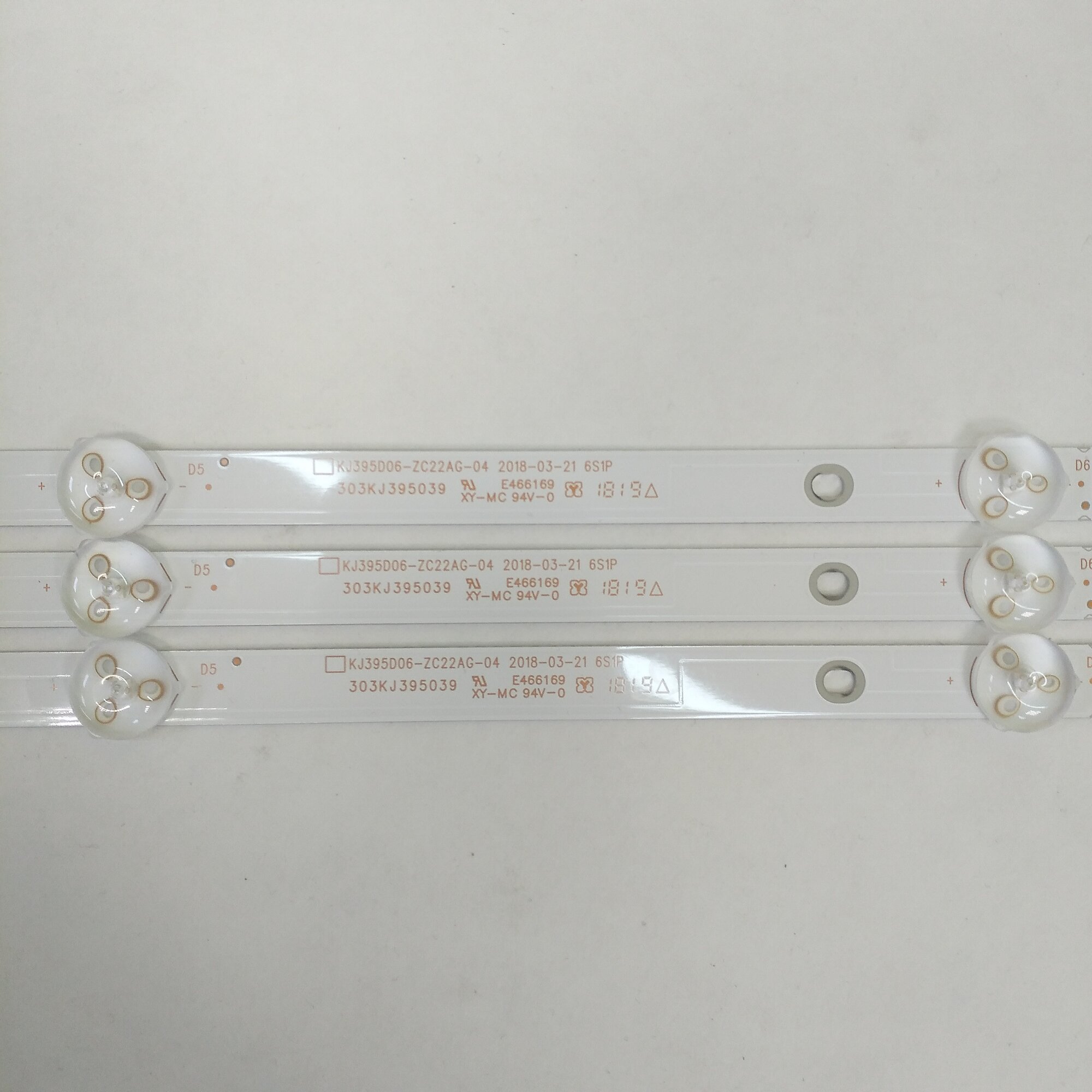 Подсветка (KJ395D06-ZC22AG-04) для телевизора LEA-40D98M Б/У с разбора