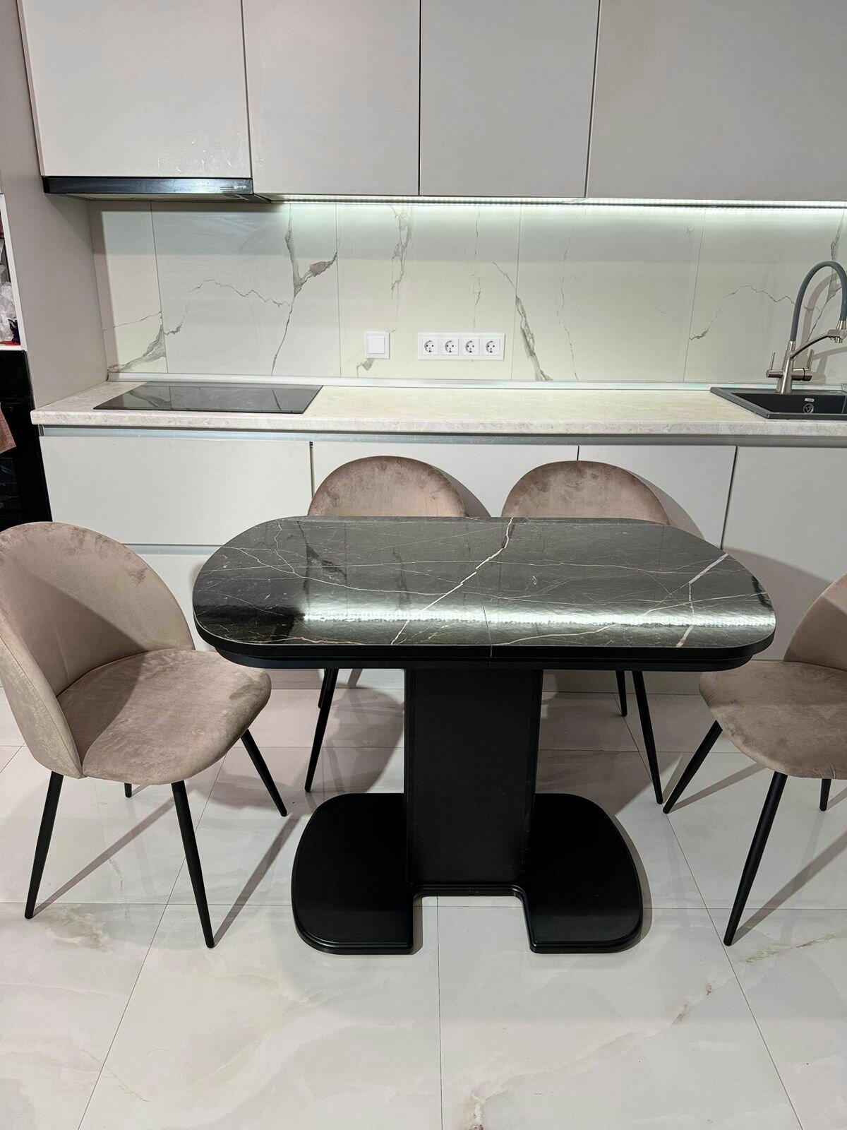 Кухонный стол и стулья Обеденная группа