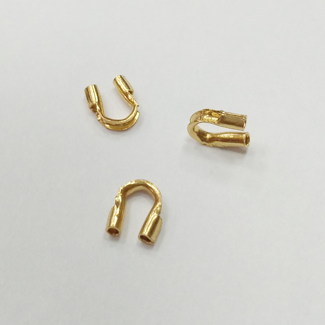 Концевики, 5х5мм (внутренний размер 0.7мм), Beadalon, защитные скобы, базовый материал - латунь, золотистого цвета, 5 пар