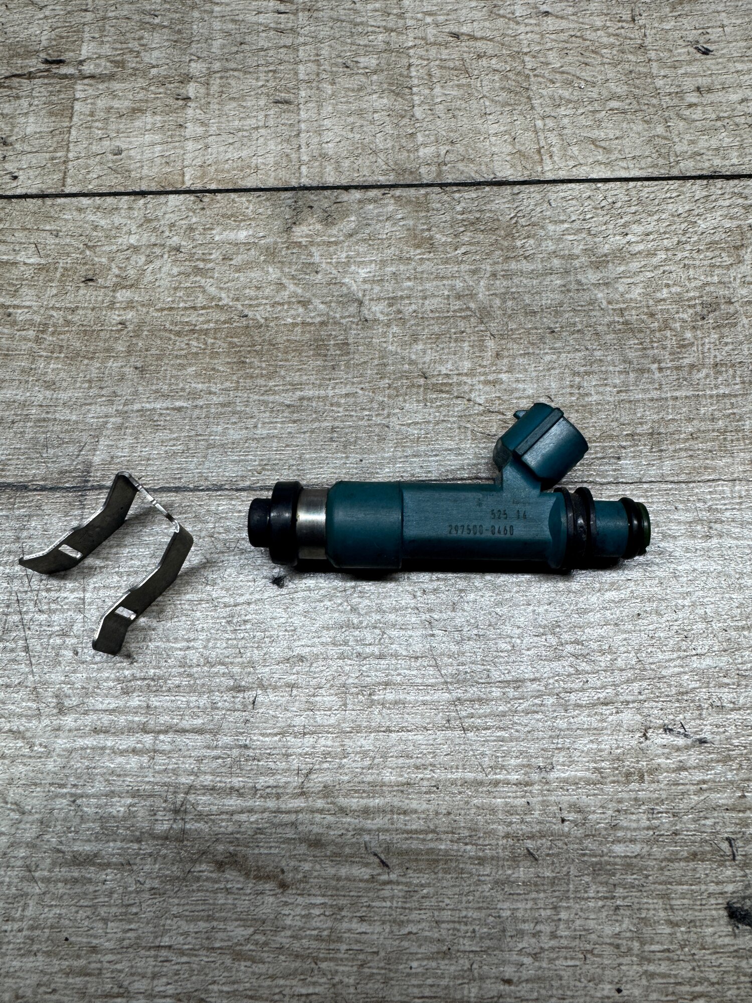 Форсунка топливная Mazda 3 (2009-2013) BL 2975000460 Мазда 3 z6 zy 1.6 1.5