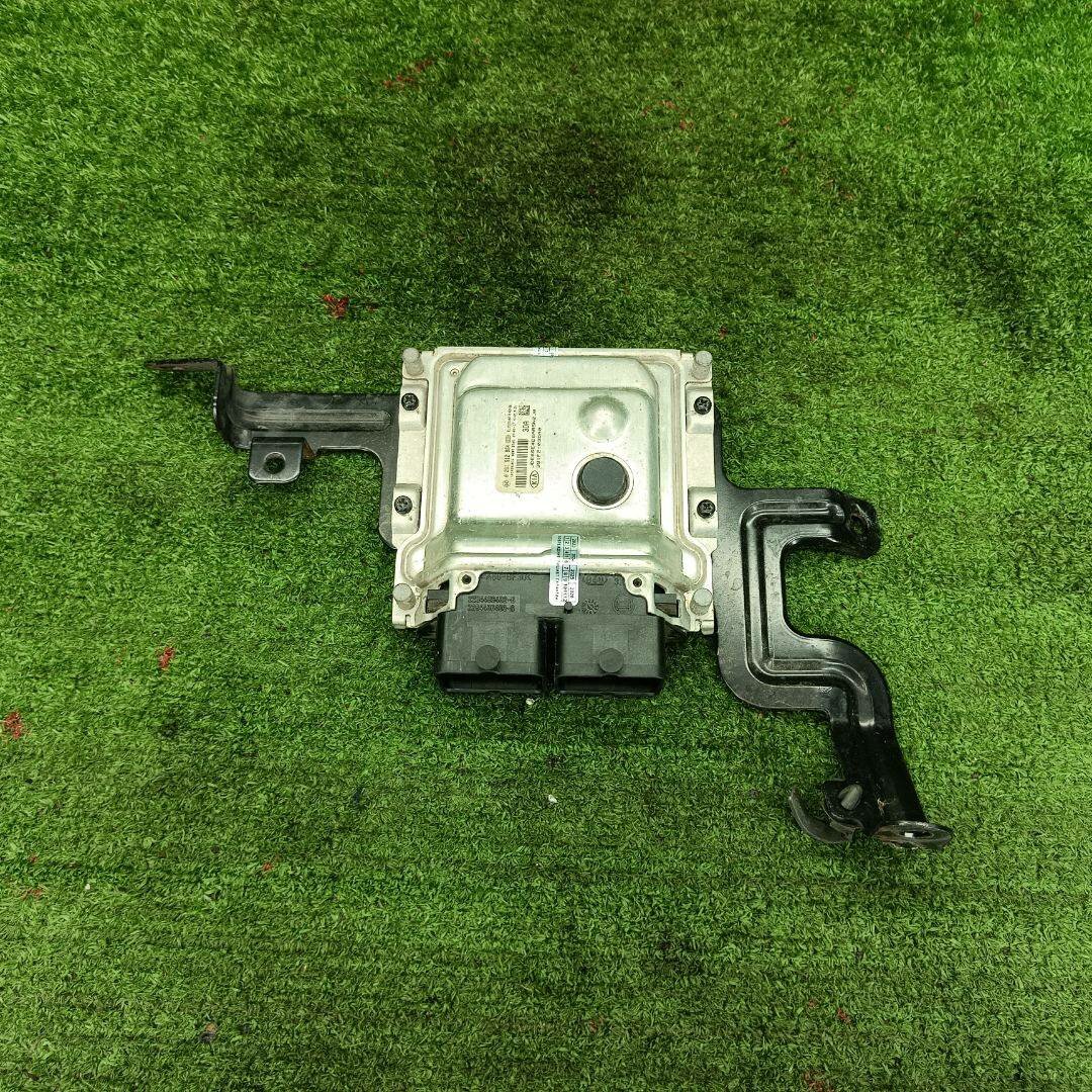 Блок управления двигателем Kia Ceed 2017