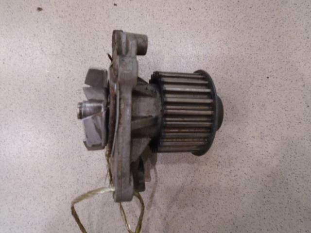 Насос водяной (помпа) от Mitsubishi Mirage 4 1991-1995