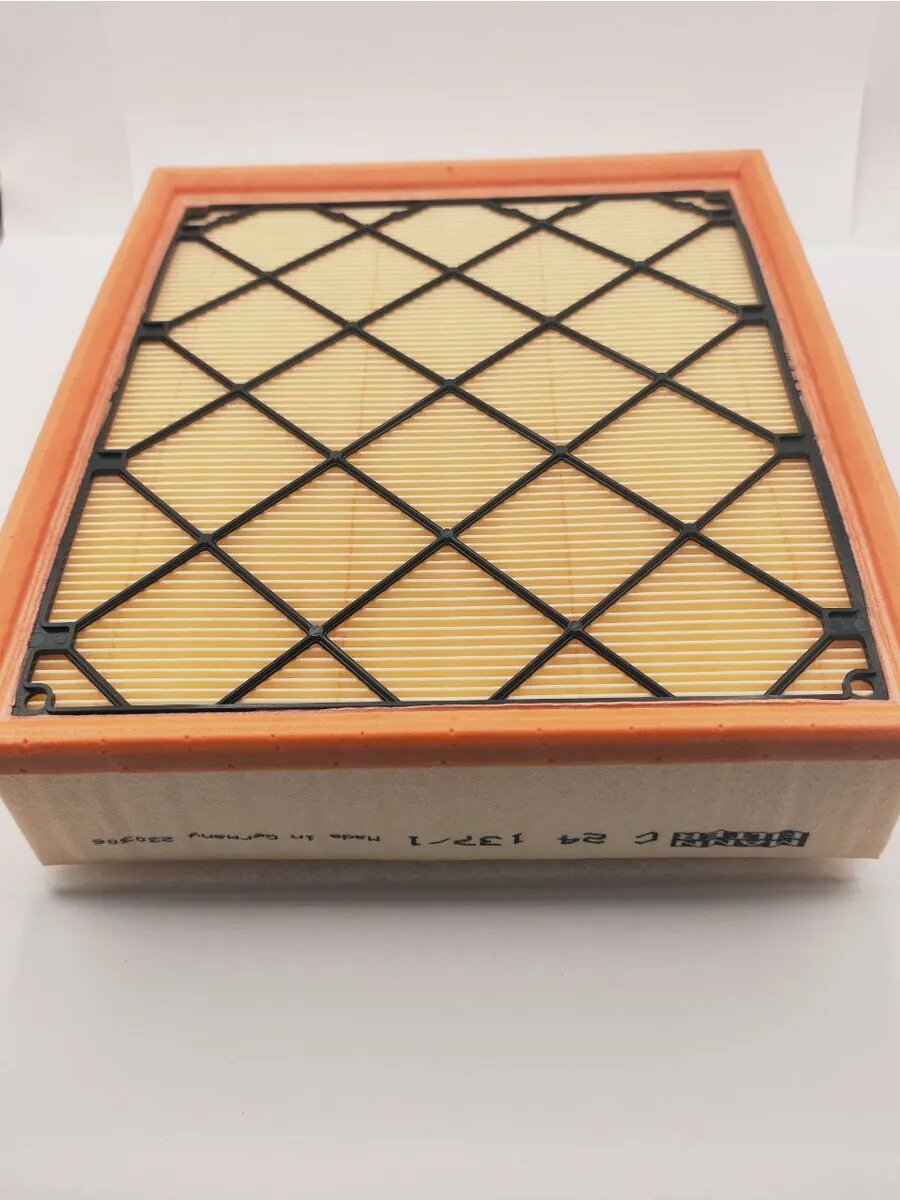 Фильтр воздушный Volvo