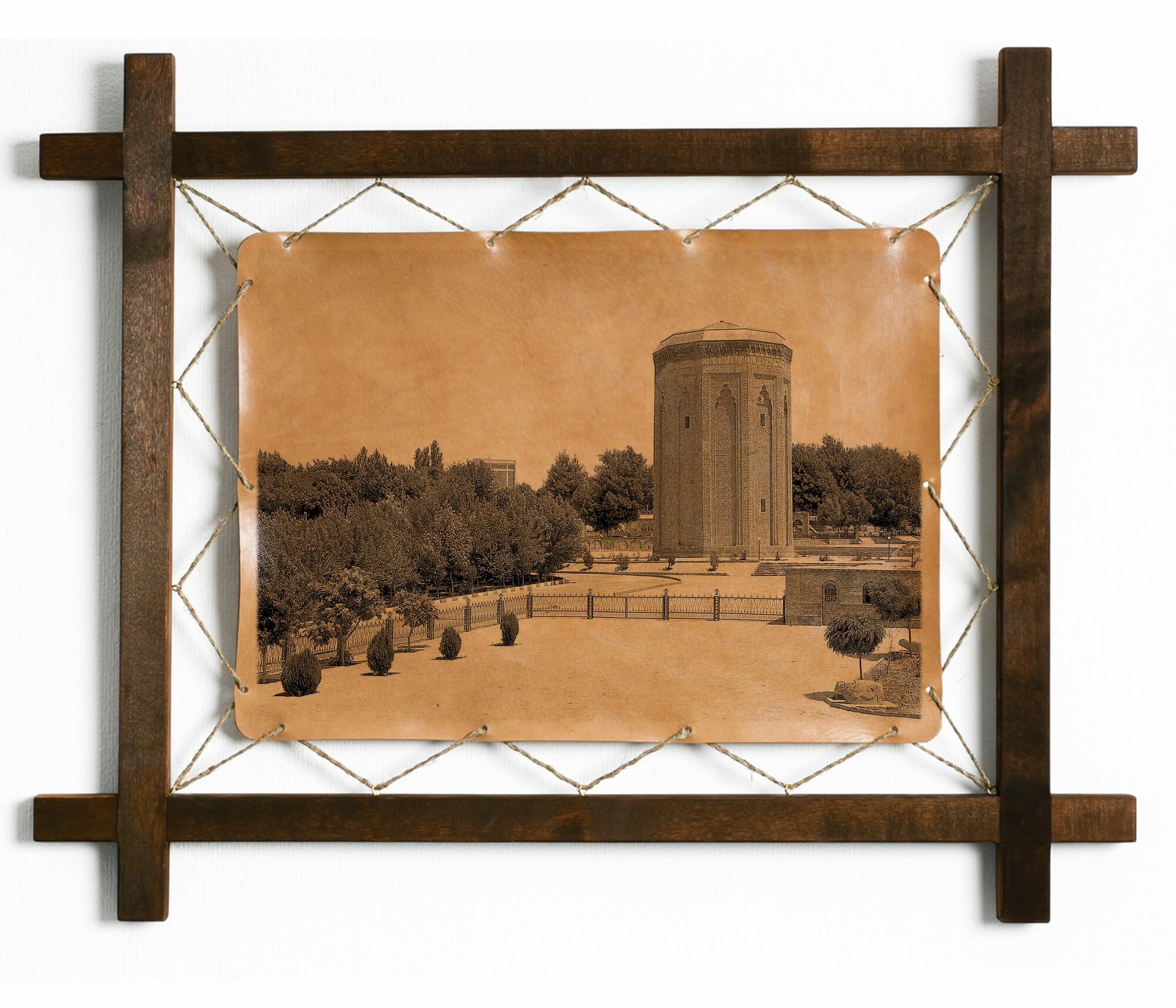 Картина интерьерная, натуральная кожа, "Мавзолей Момине-Хатун" (Азербайджан), в деревянной раме, BoomGift