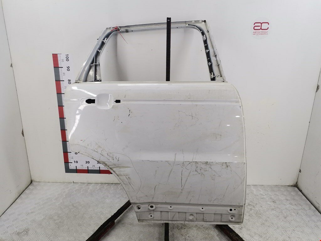 Дверь задняя правая Land Rover Range Rover Sport 2 LR044228 арт. 1806492